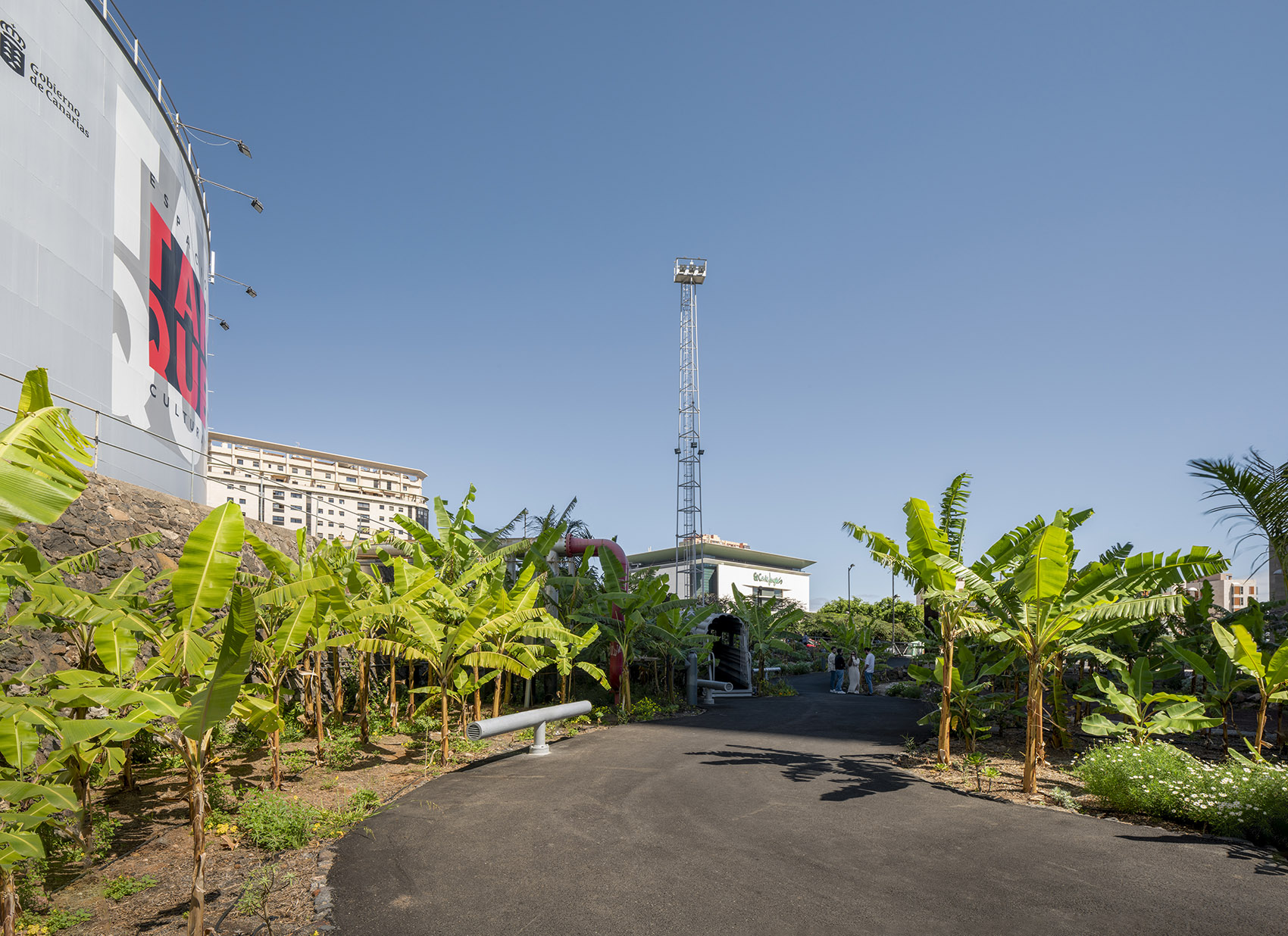 El Tanque Garden by Fernando Menis Architects - 谷德设计网