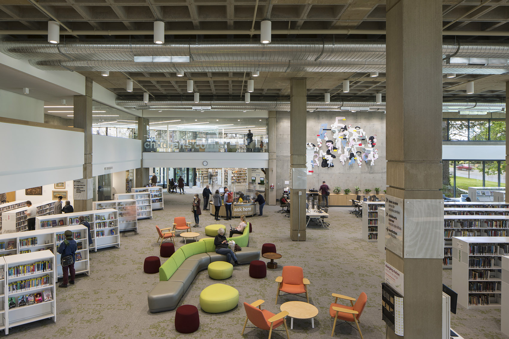 Salem Public Library Renovation by Hacker - 谷德设计网