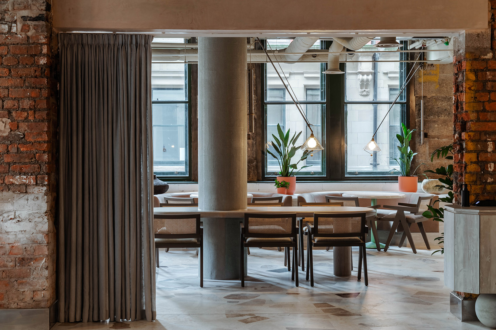 The Alan Hotel by Red Deer - 谷德设计网