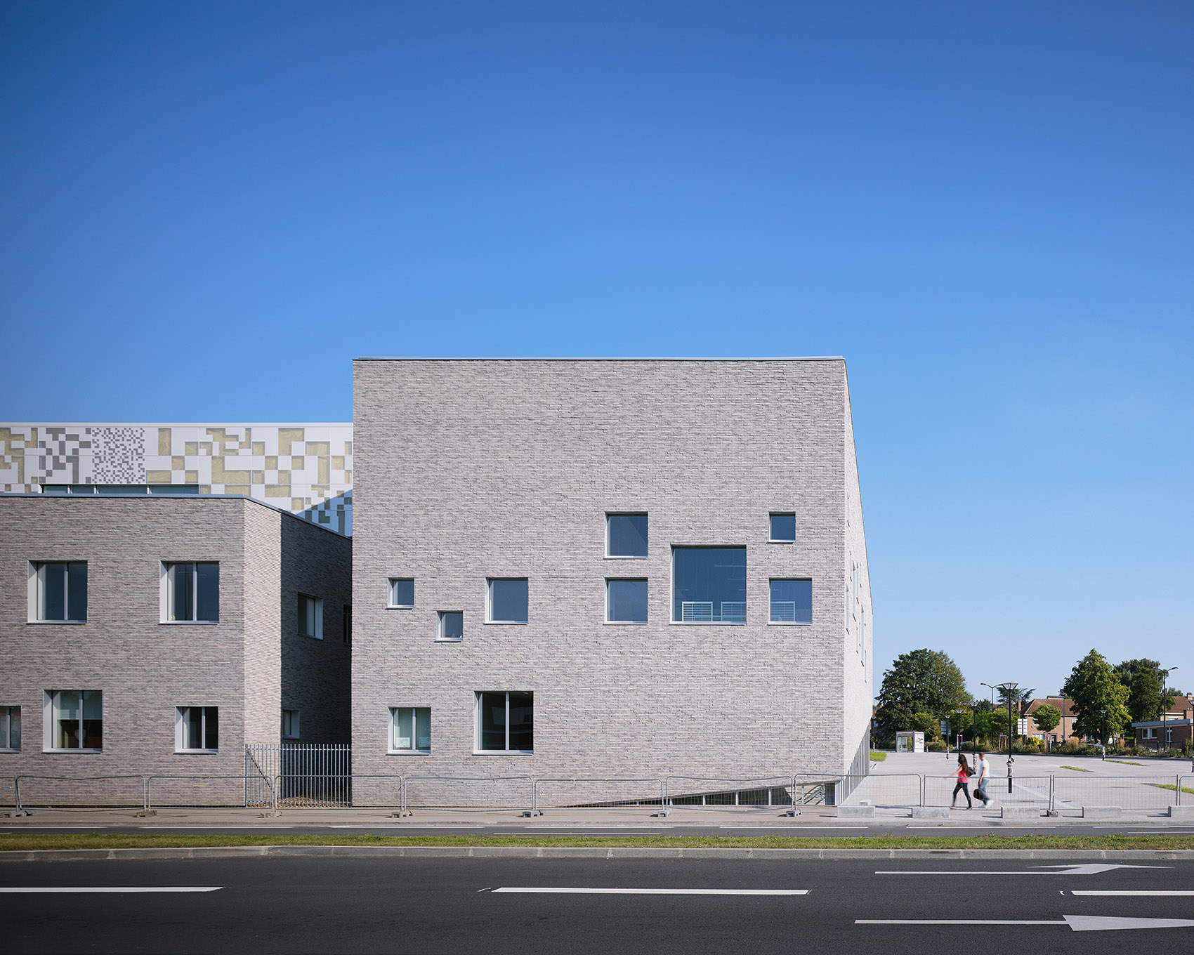 Coll ge Lucie Aubrac By Coldefy Associates coll-ge-lucie-aubrac-by-coldefy-associates