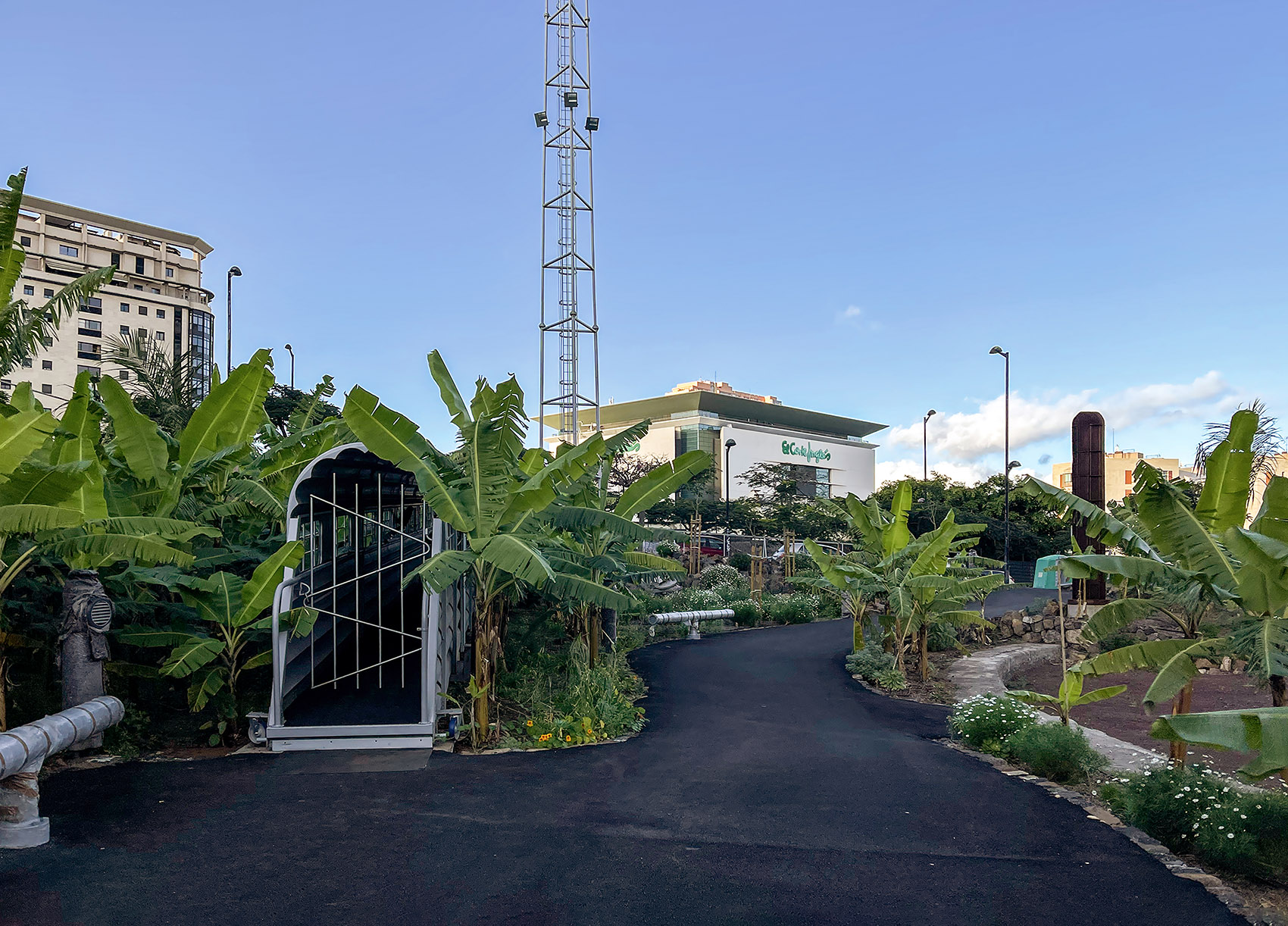 El Tanque Garden by Fernando Menis Architects - 谷德设计网