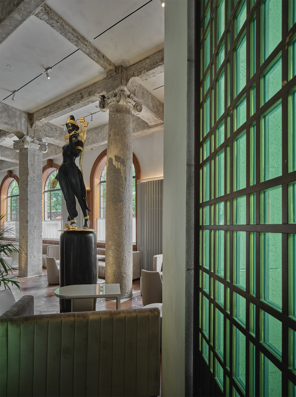 DECK in Shanghai by Deep Design Consultant - 谷德设计网