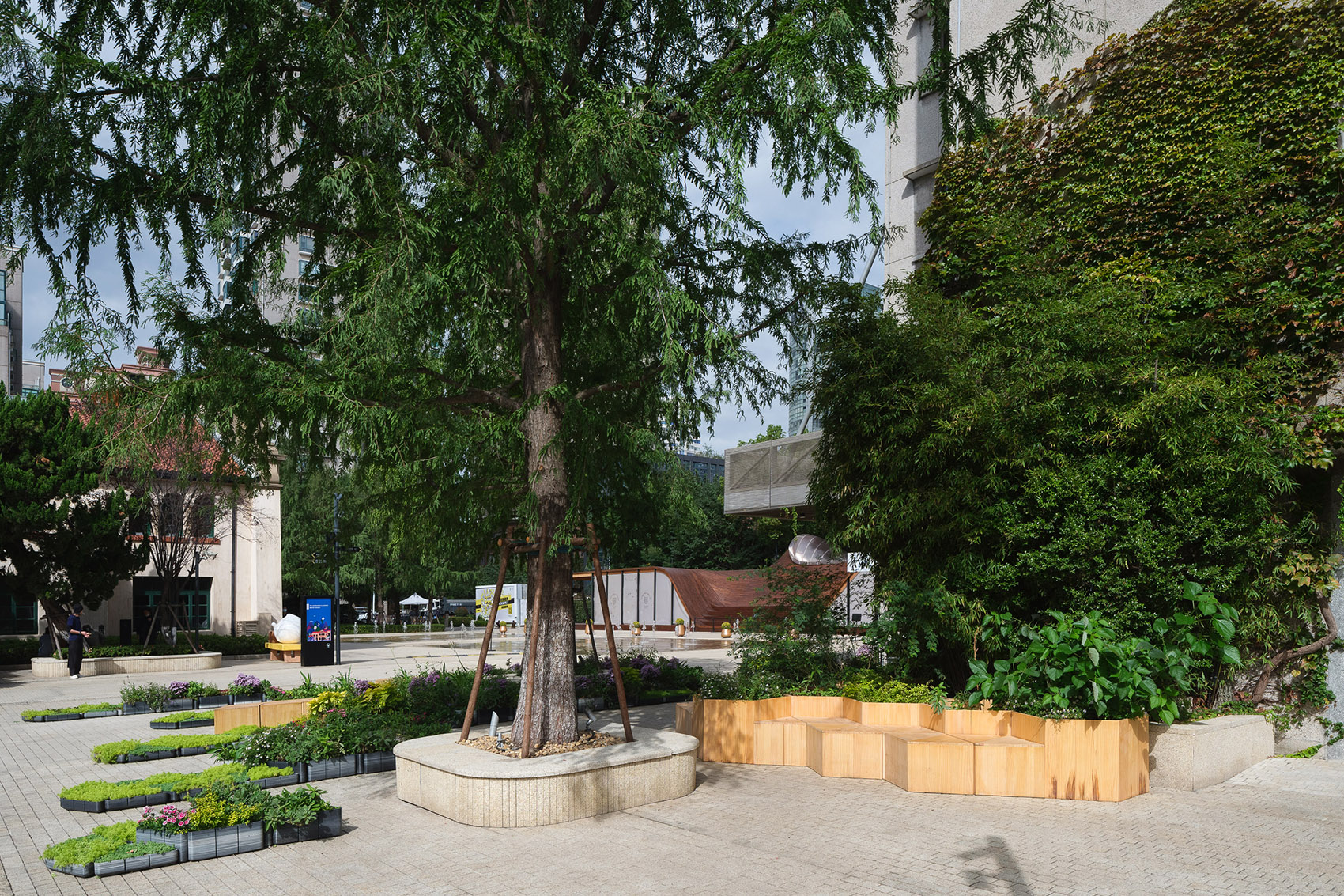 Landscape Design of ‘klee klee & friends’, Shanghai by Possibilism ...