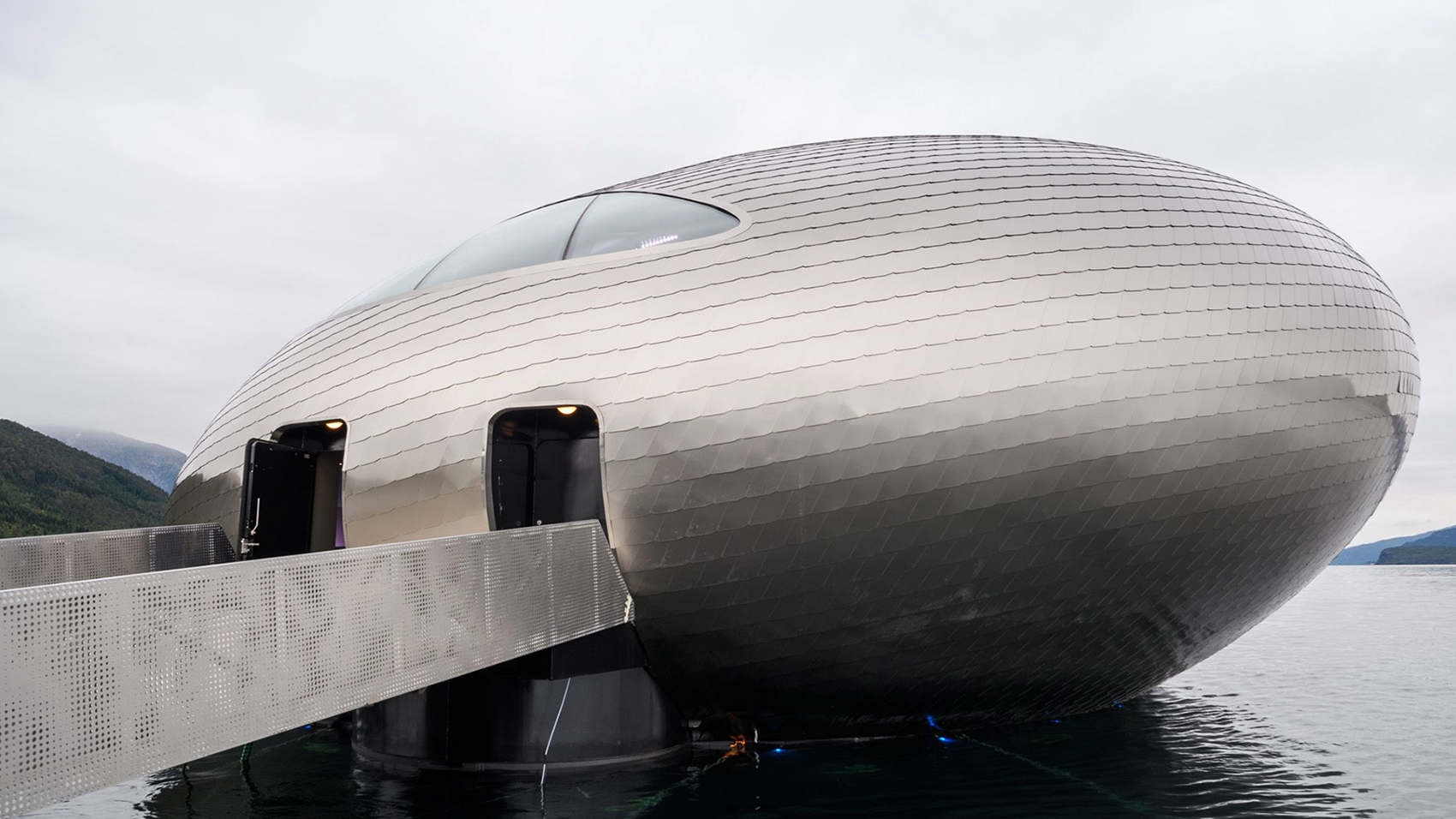 Salmon Eye by Kvorning Design - 谷德设计网