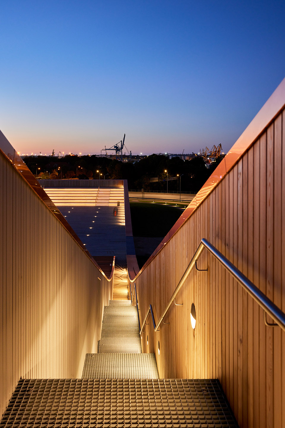 VIZIUM Science and Innovation Centre by Audrius Ambrasas Architects - 谷德设计网