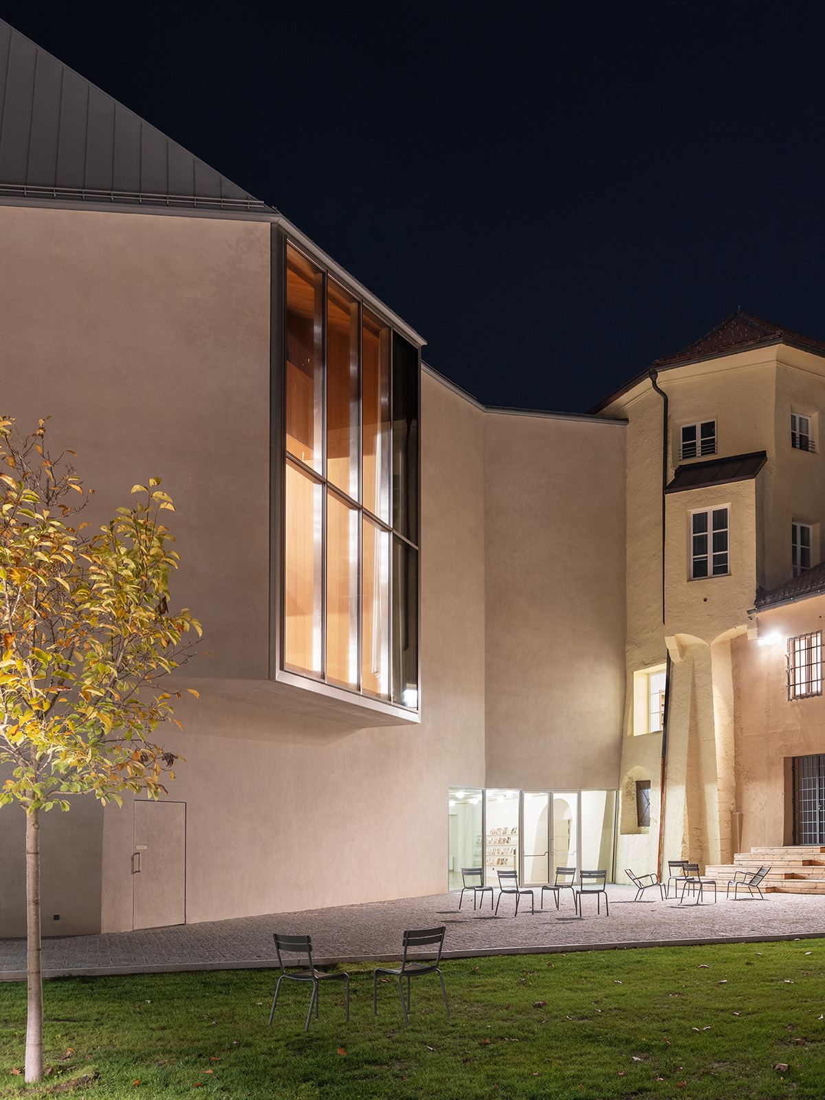 New Brixen Public Library by Carlana Mezzalira Pentimalli - 谷德设计网