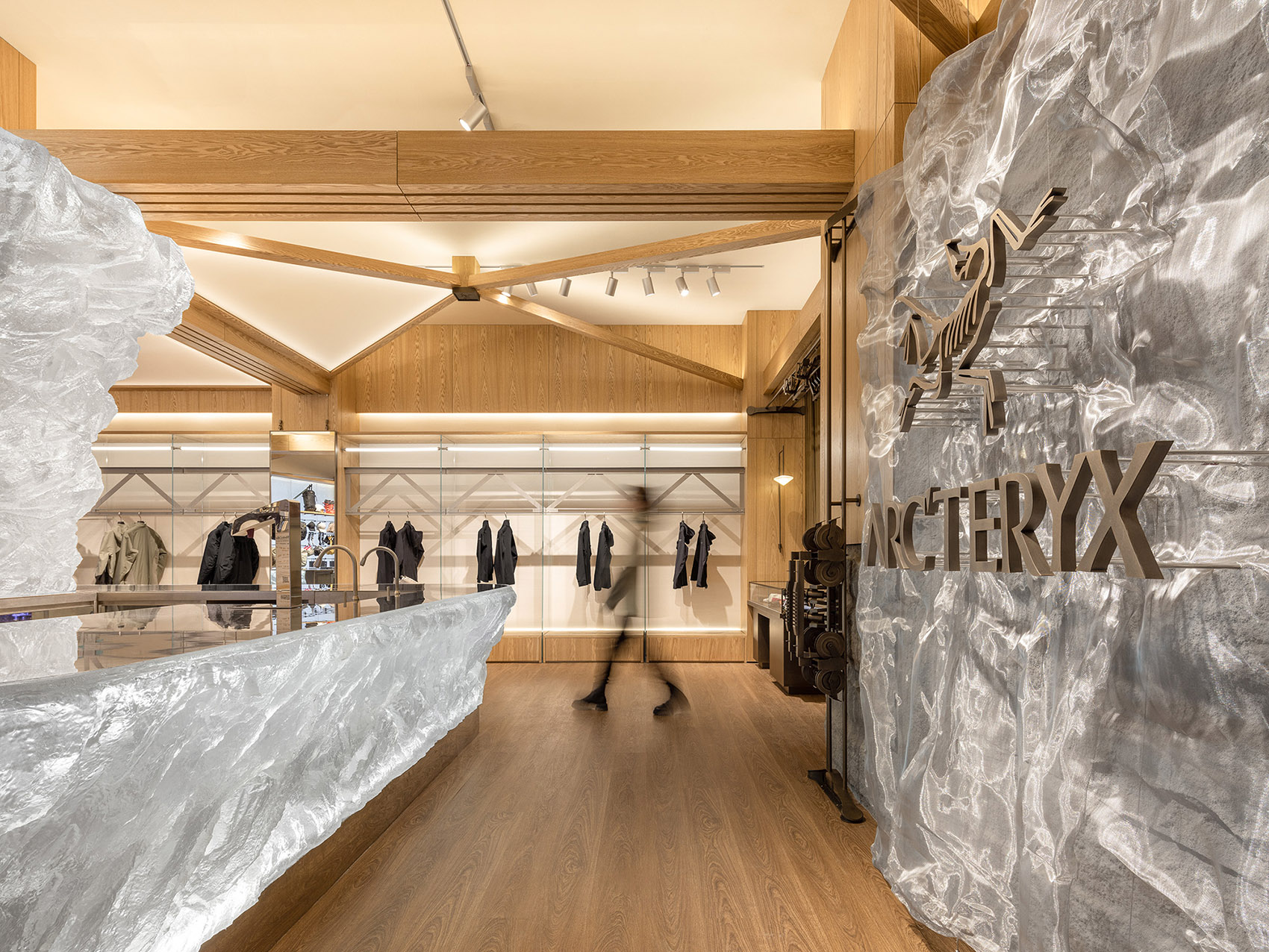 ARC’TERYX Store (Beidahu Ski Resort) by STILL YOUNG - 谷德设计网