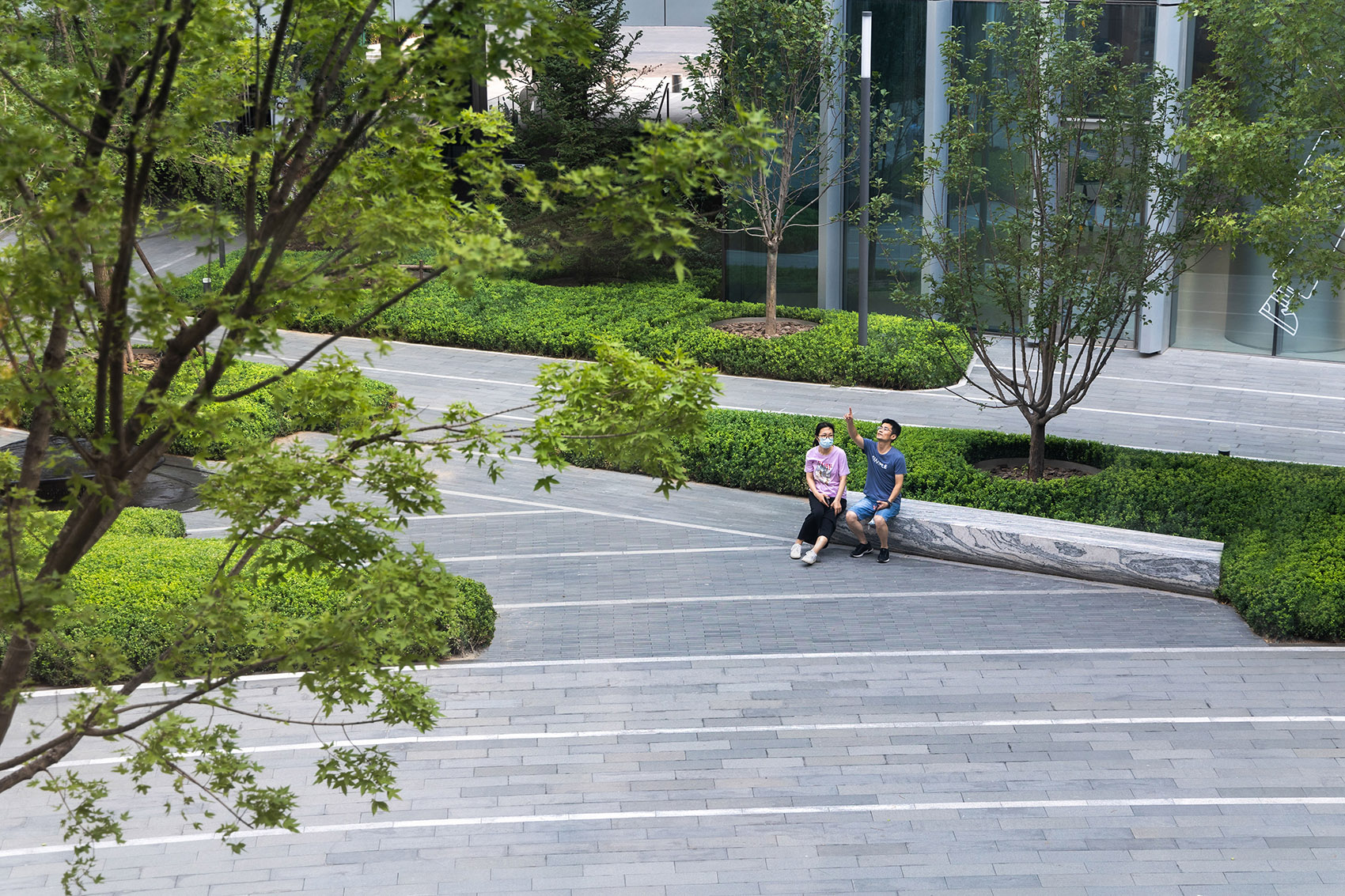 Beijing Lize PingAn Fortune Center, China by OneScape - 谷德设计网