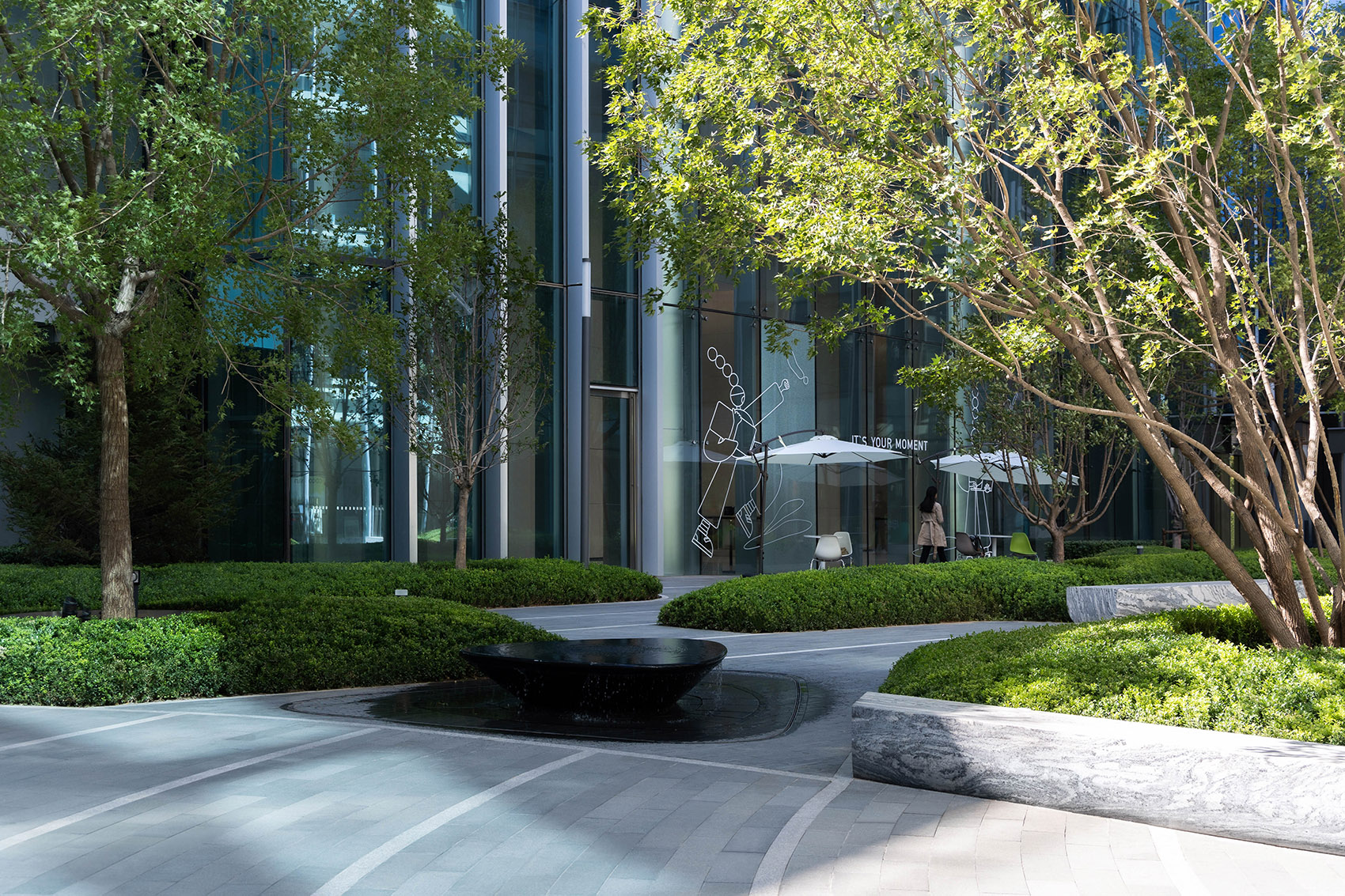 Beijing Lize PingAn Fortune Center, China by OneScape - 谷德设计网