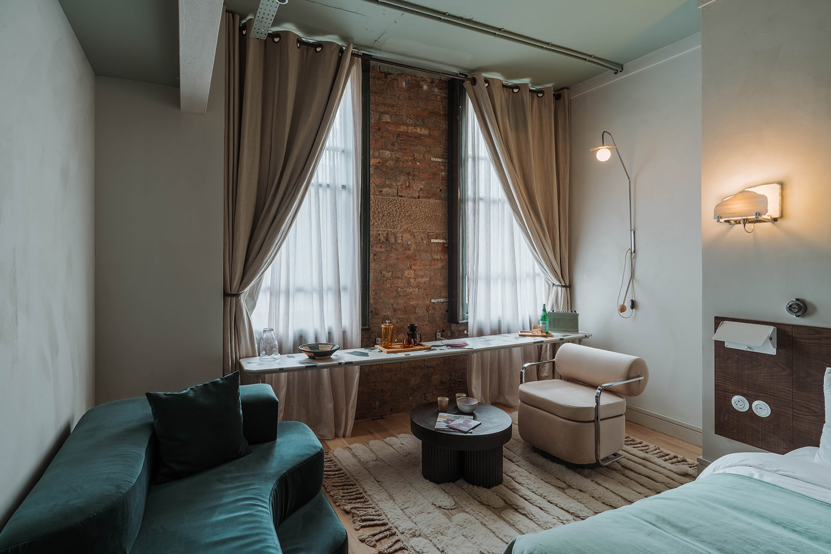 The Alan Hotel by Red Deer - 谷德设计网