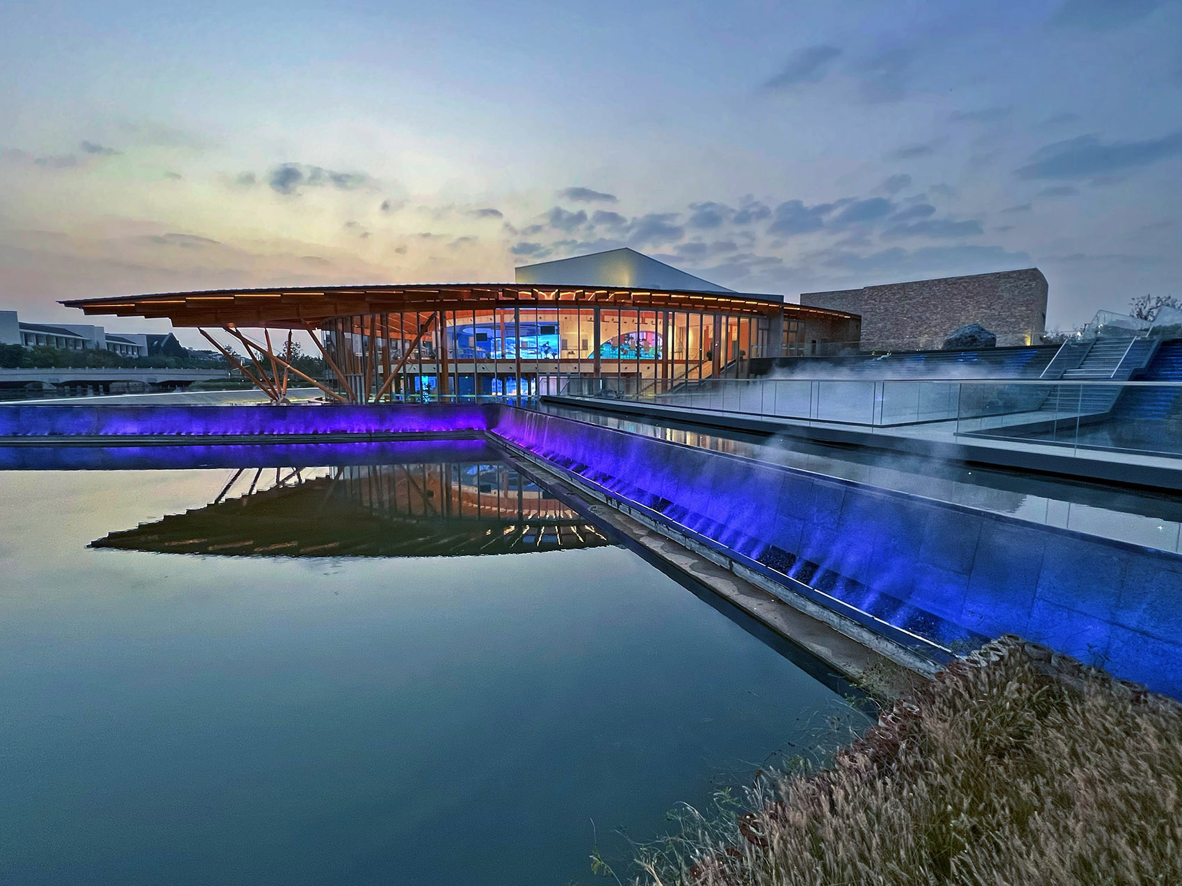 Floating Leaf, China by GREEN ARCHITECTS - 谷德设计网