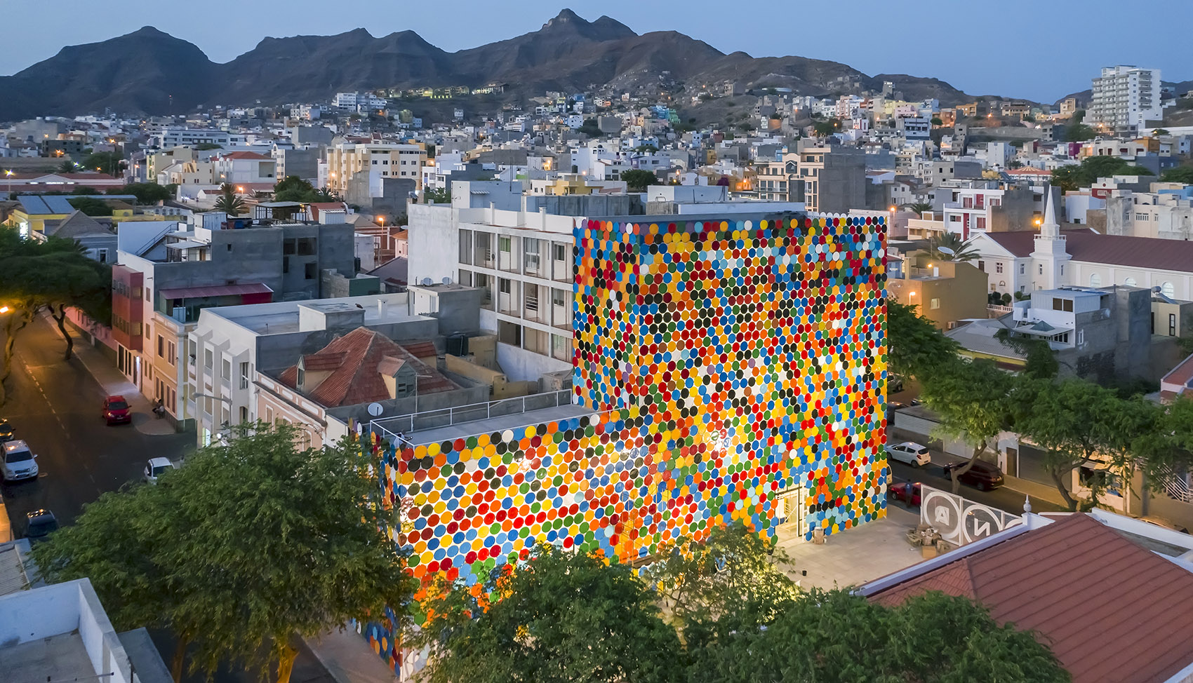 CNAD National Art, Crafts and Design Center by Ramos Castellano ...