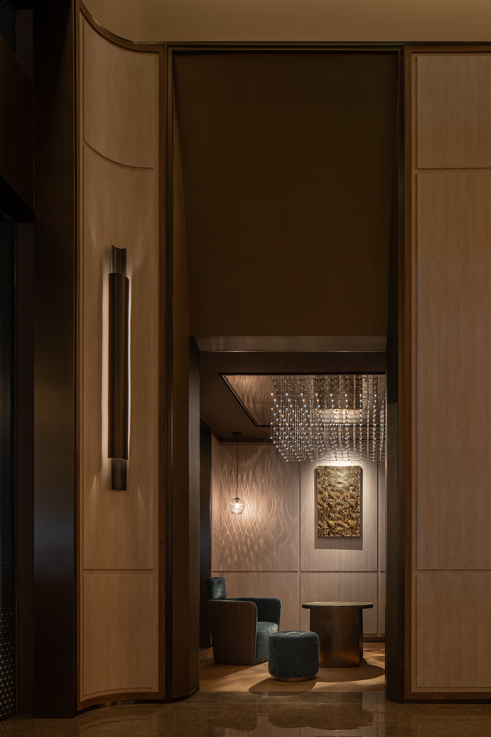Crystal Orange Hotel Shanghai Pudong Lujiazui by Vermilion Zhou Design Group - 谷德设计网