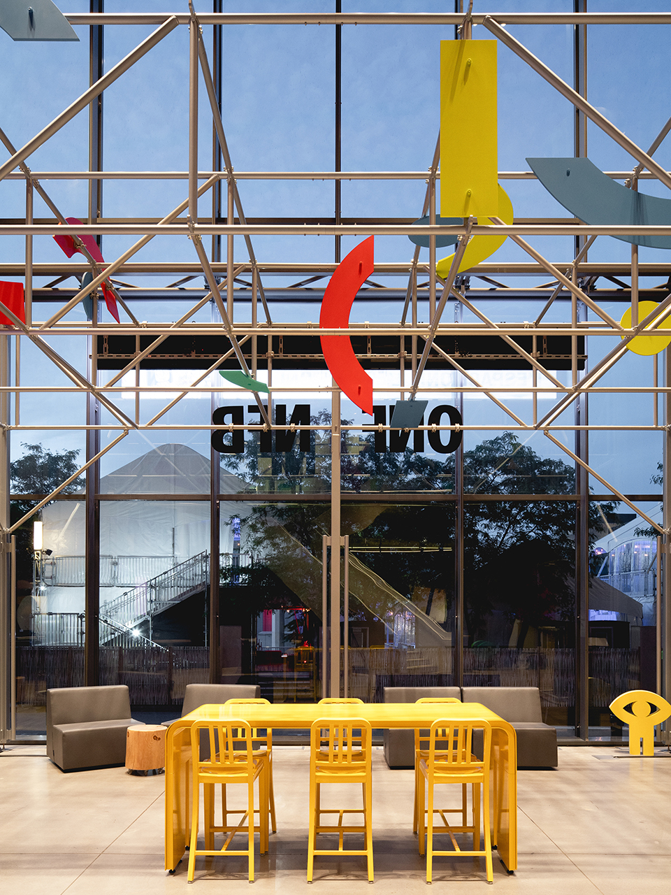 Design of the NFB new reception area by Taktik design - 谷德设计网