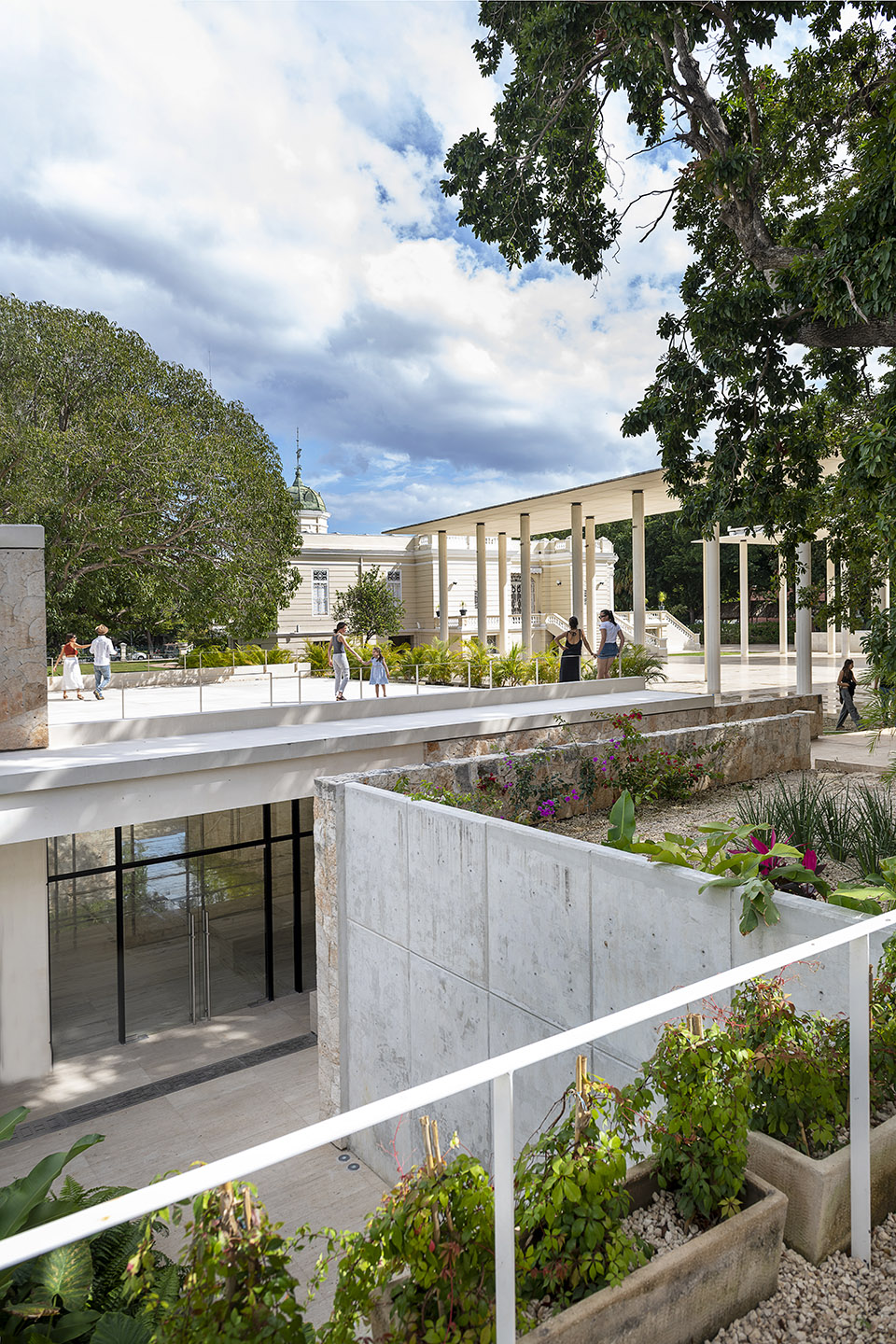 Quinta Montes Molina Cultural Center by Materia + Gustavo Carmona - 谷德设计网