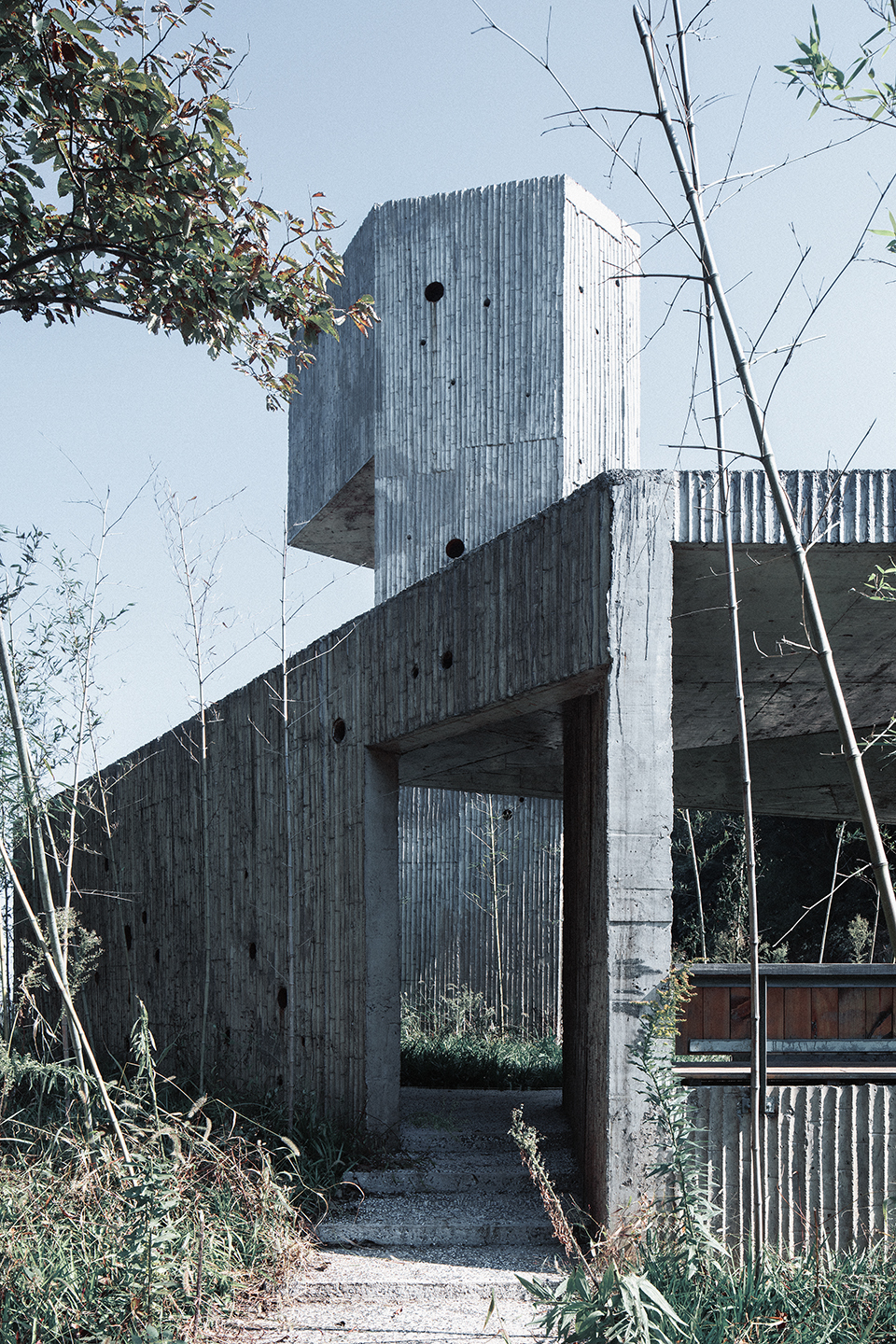 A Rest Station on A Mountaintop by JumpingHouseLab - 谷德设计网