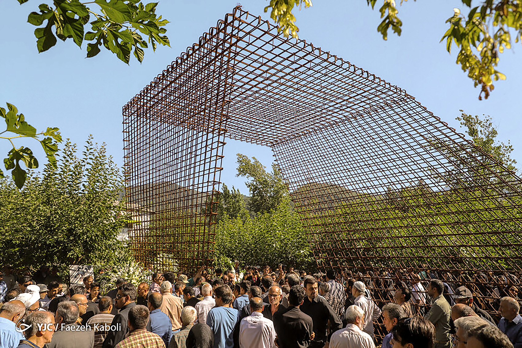 Baba Beski’s Garden by ZAV Architects - 谷德设计网