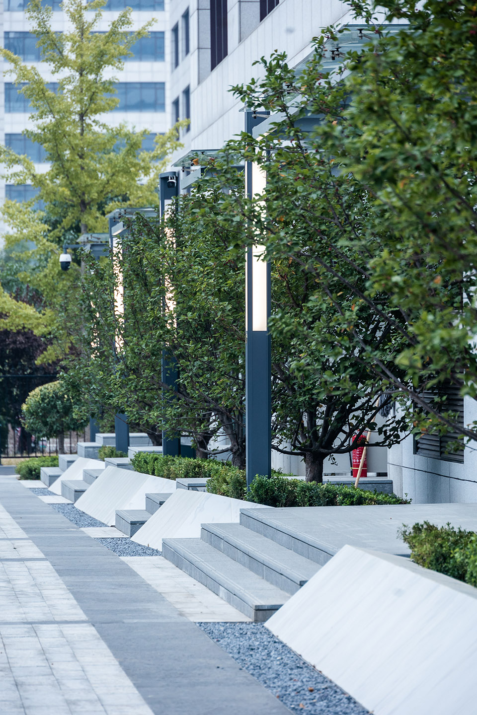 Landscape design of the management sub-center of CCCC by CCCC Highway Consultants.co., LTD - 谷德设计网