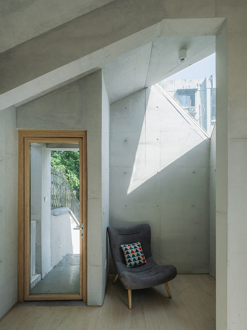 The PAVILION, a community house nearby Huangpu river by VIASCAPE design ...