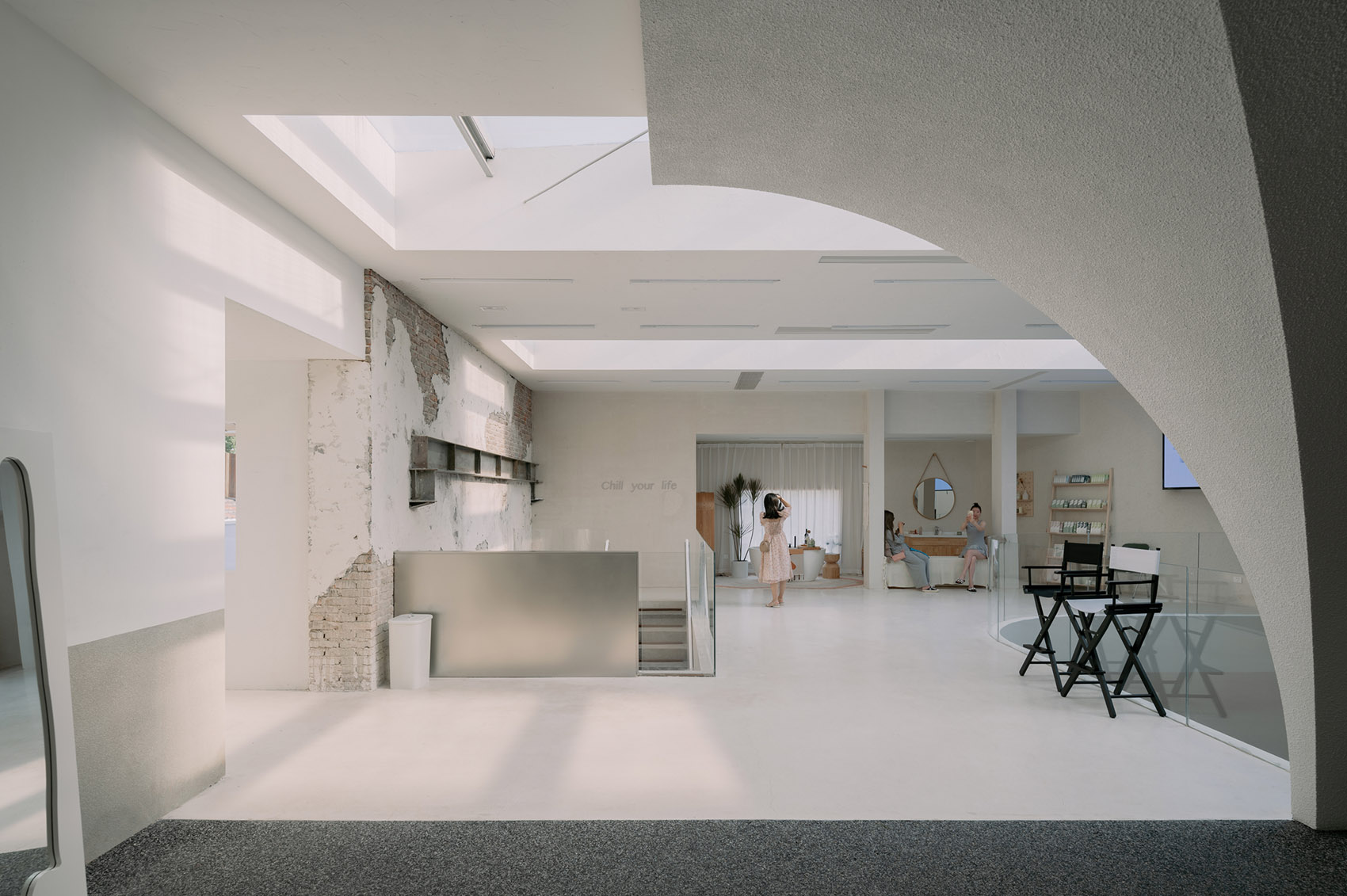 Flop Art Space By Archipoetry - 谷德设计网