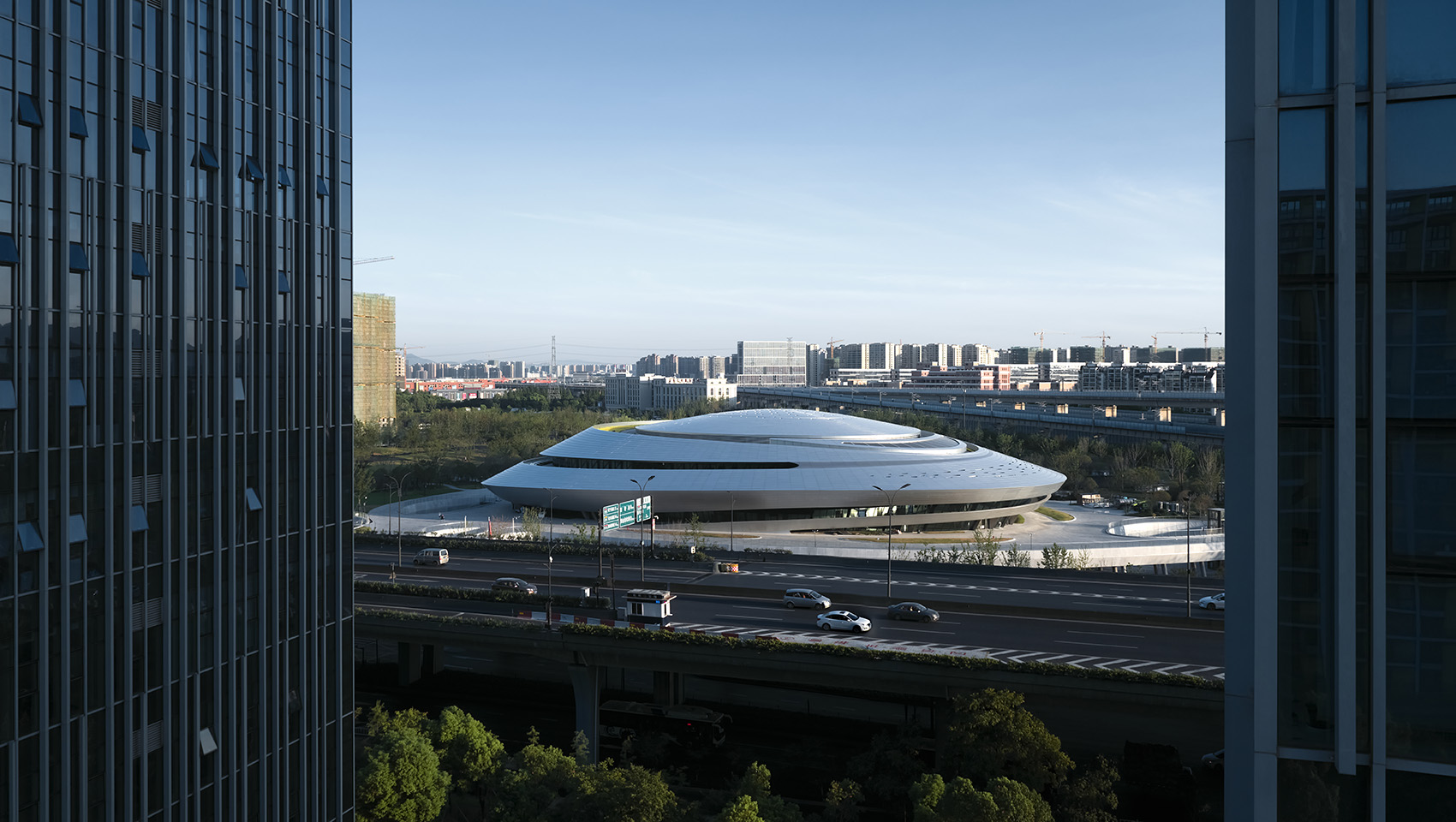 China Hangzhou Esports Center by CSADI - 谷德设计网