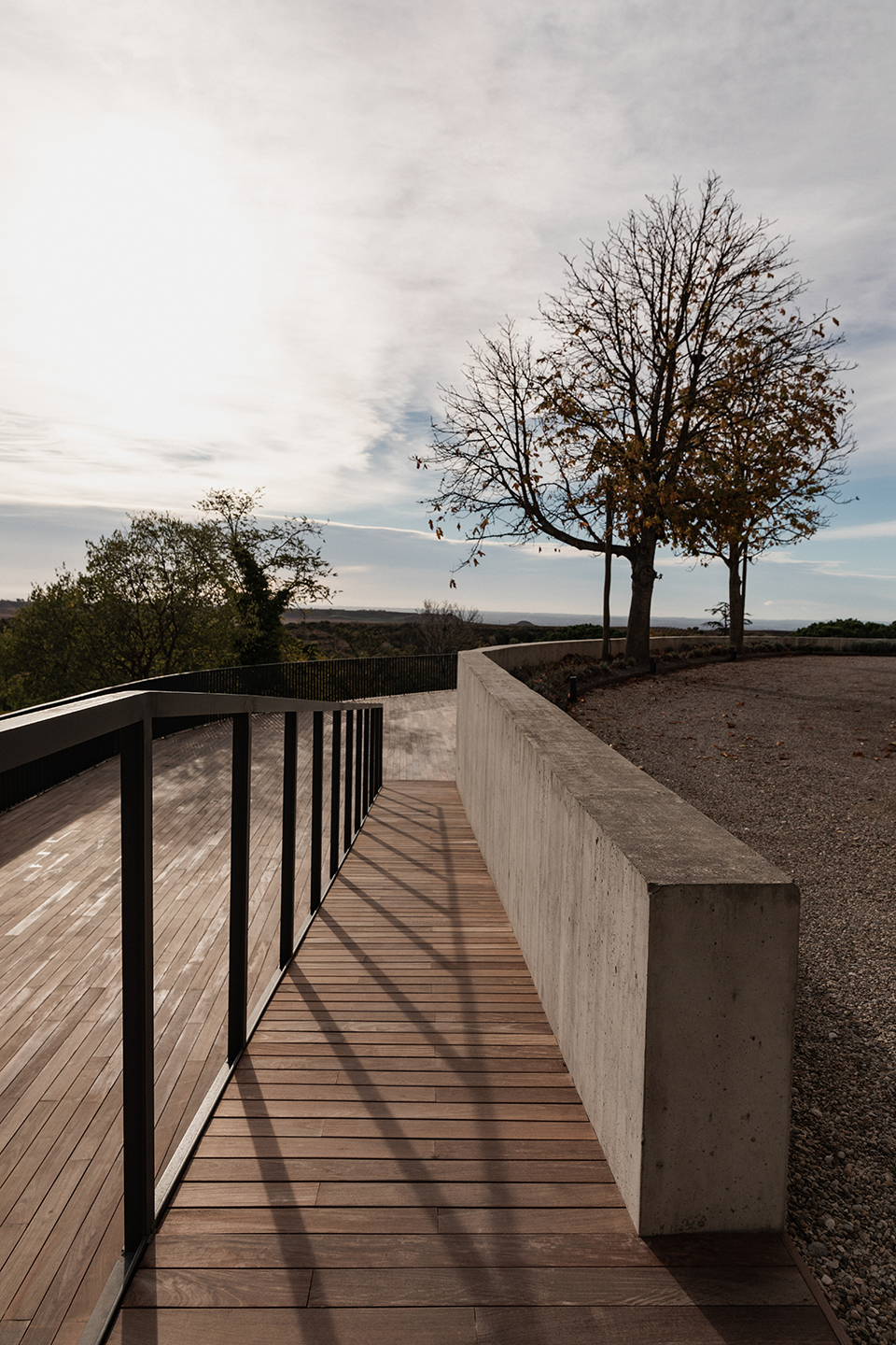 Raymat Castle by Francesc Rifé Studio - 谷德设计网