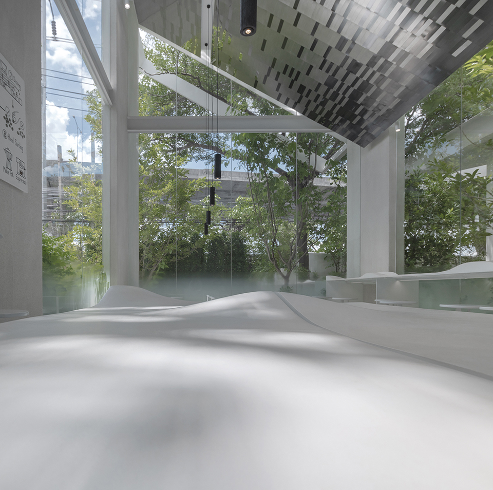 NANA Coffee Roasters Bangna by IDIN Architects - 谷德设计网