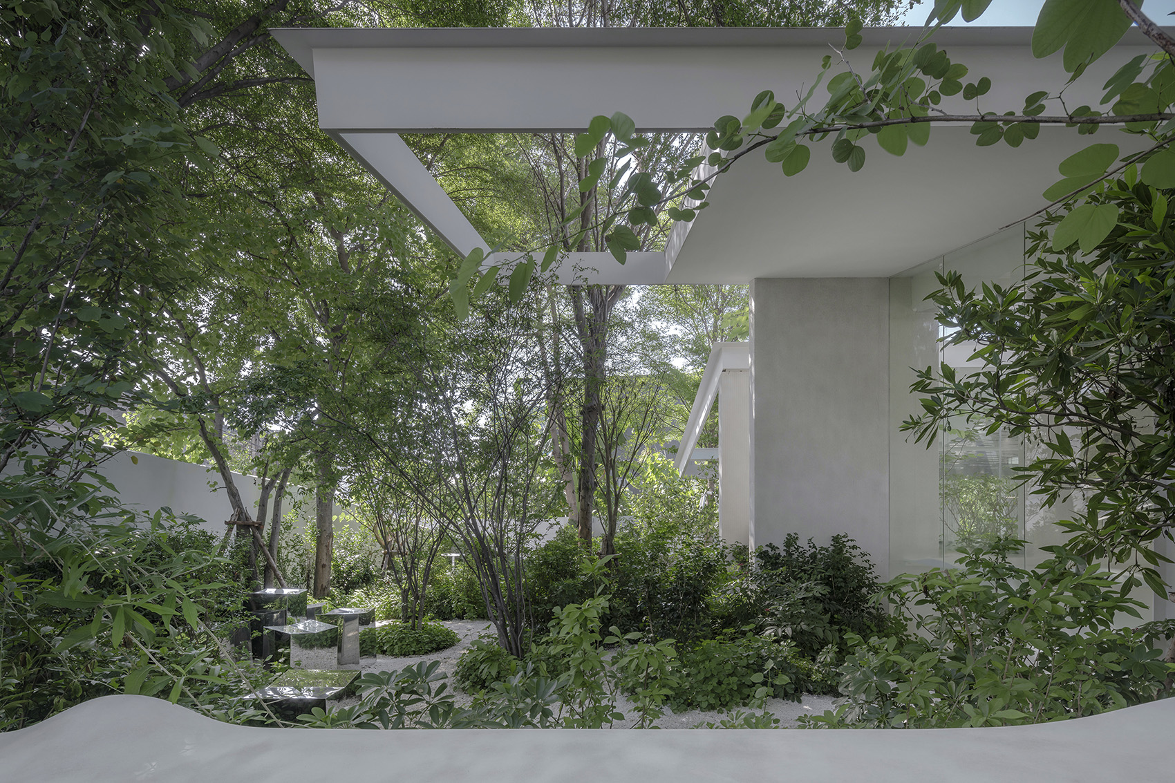 NANA Coffee Roasters Bangna by IDIN Architects - 谷德设计网