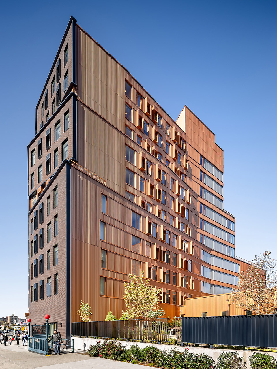 Tres Puentes by Shakespeare, Gordon, Vlado: Architects - 谷德设计网