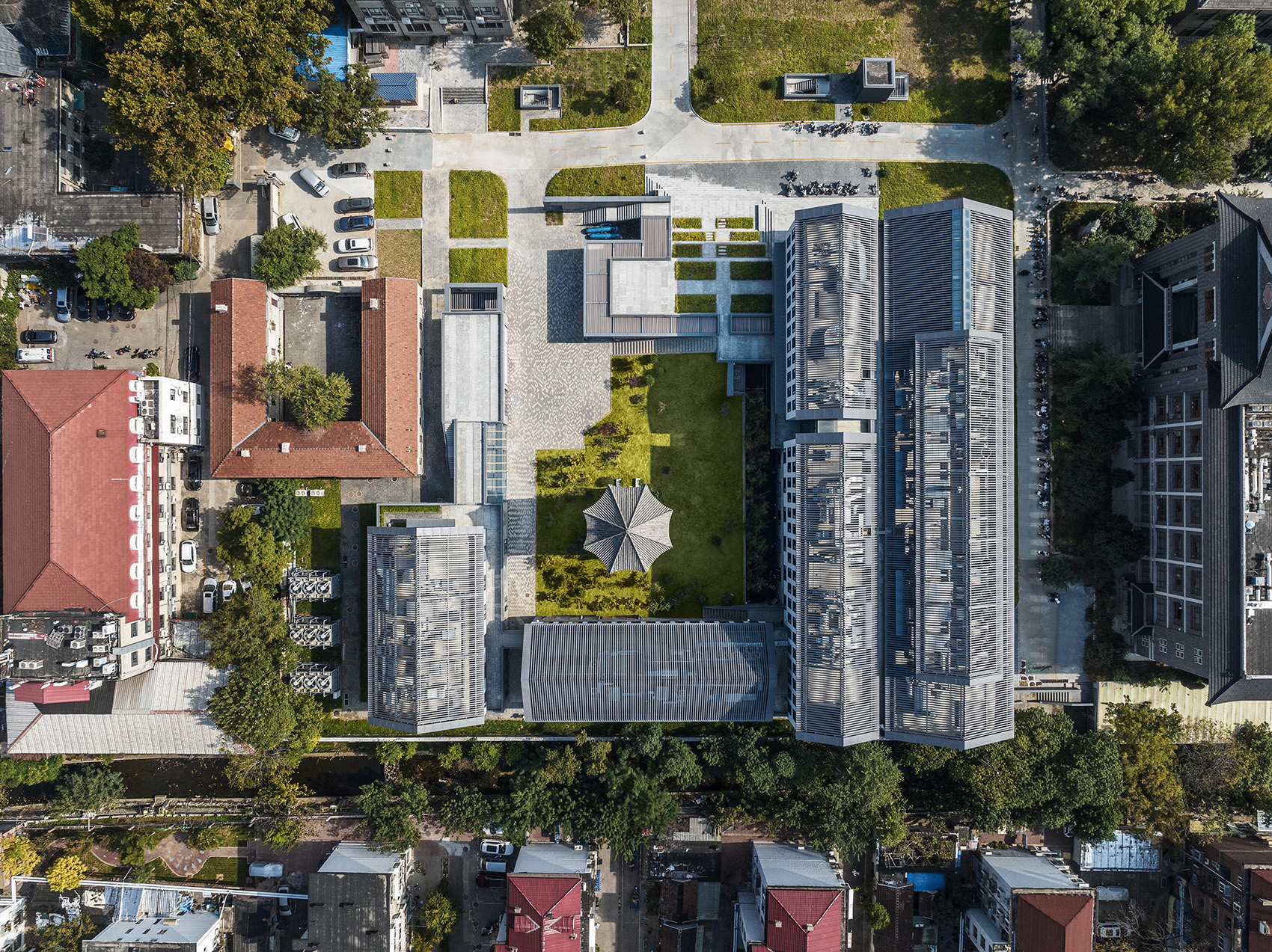Animal Experiment Center in Baotu Spring Campus of Shandong University ...