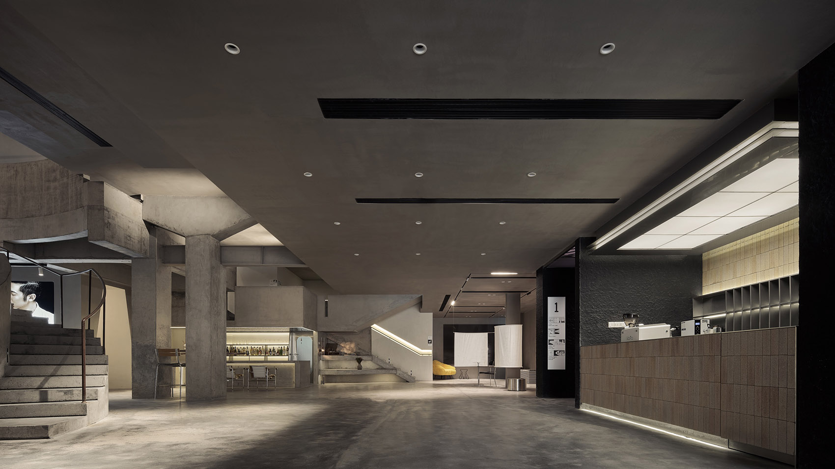 LIIZ Portrait Photography by AERIEDESIGN - 谷德设计网