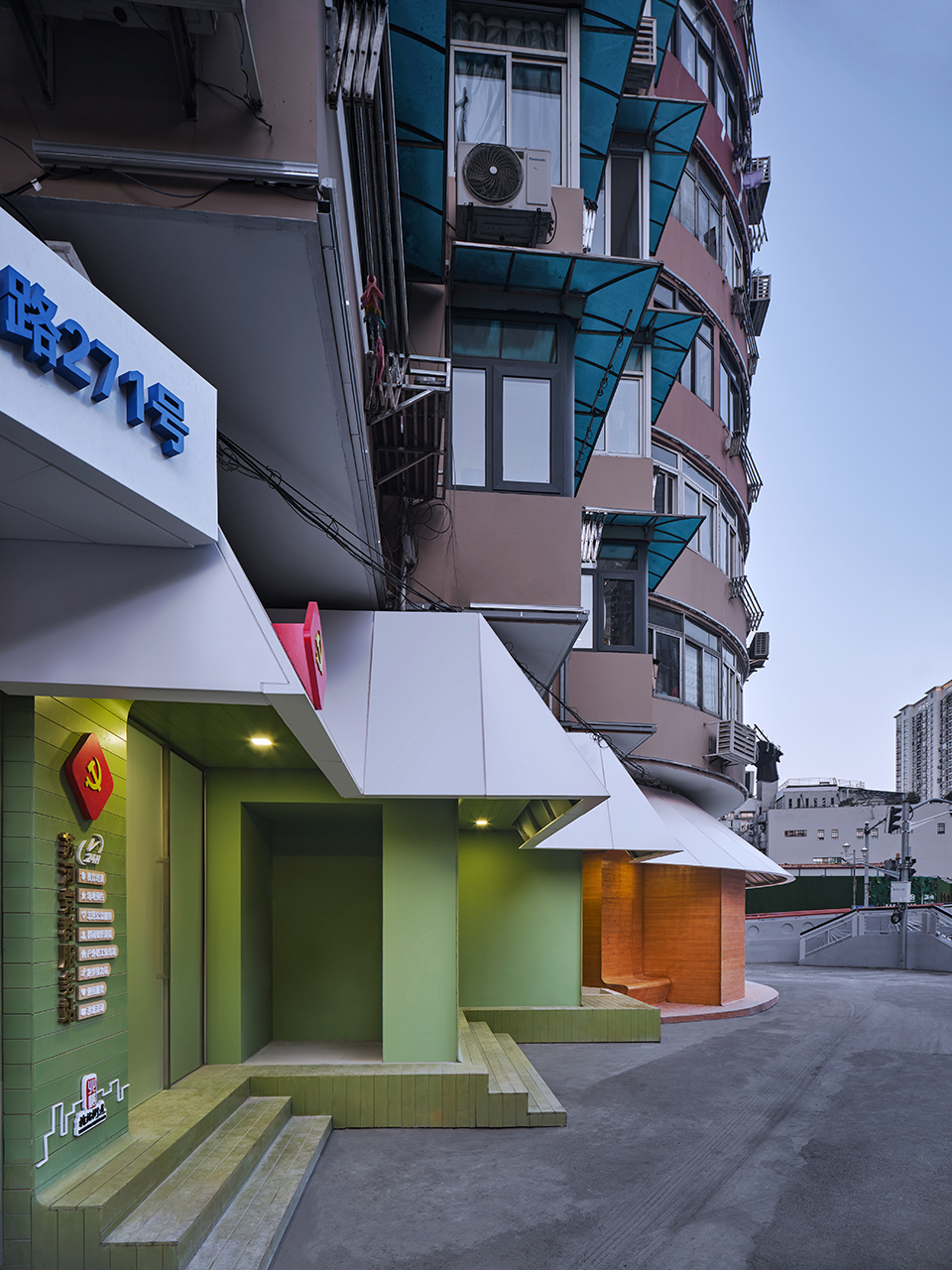 The Decoration Design of Suhe Service Station by Original Design Studio ...