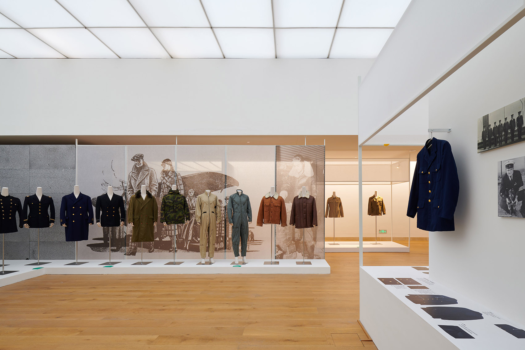 Spatial Design of ‘Modern and Functionality: Men’s Fashion Life in the ...