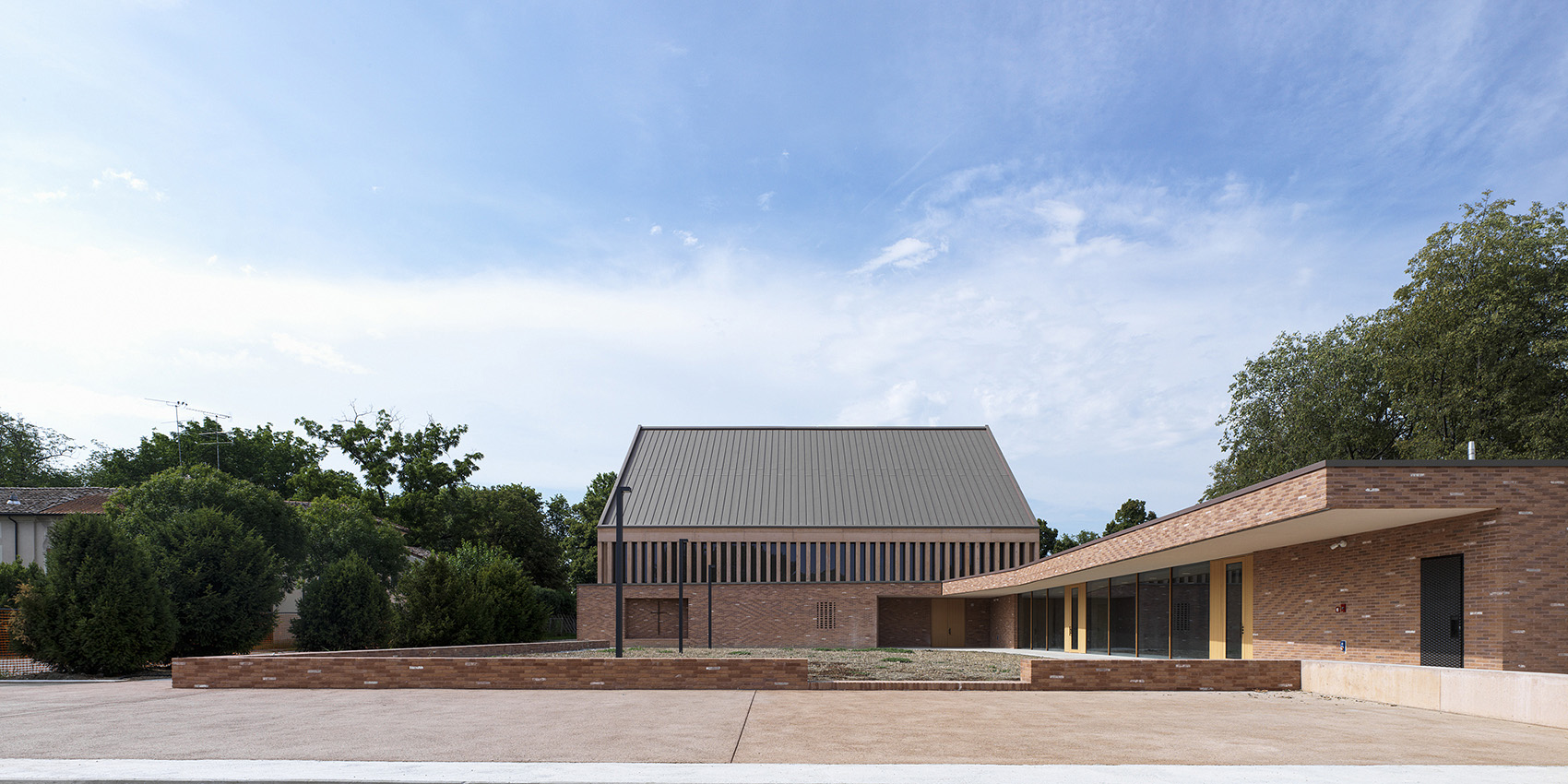 Church of the Holy Spirit in Pegognaga, near Mantua by LR-Architetti ...
