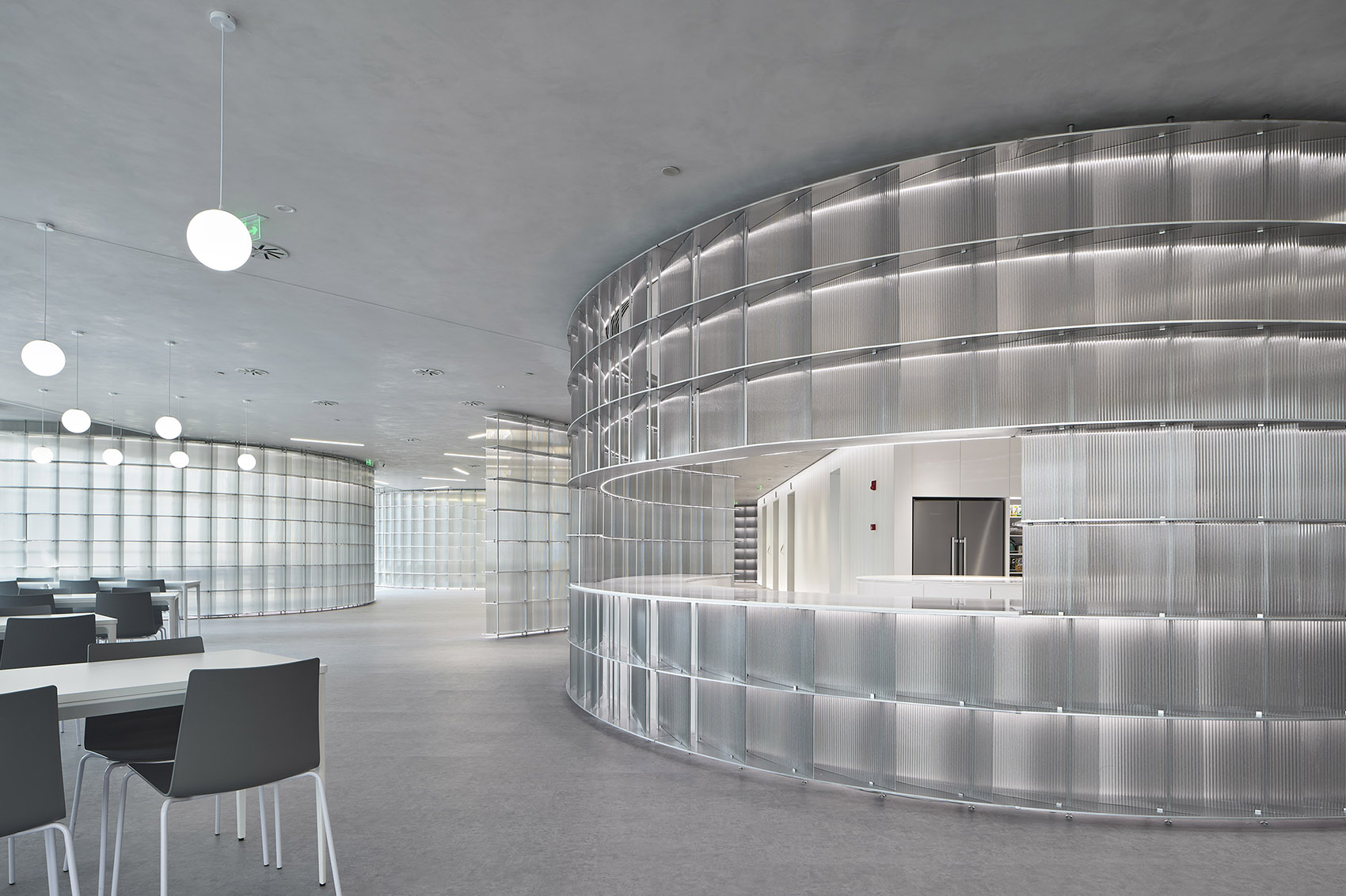 Winding frames of light, Shanghai, China by HCCH Studio - 谷德设计网