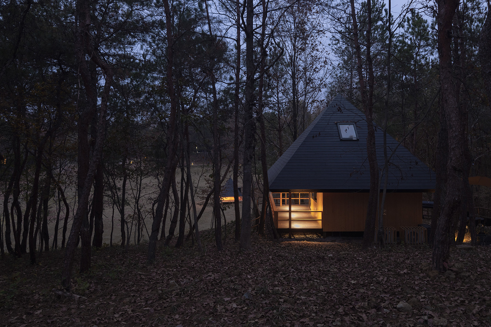 Wild Home #96# – The Pyramid Cabin, China by Wiki World & Advanced ...