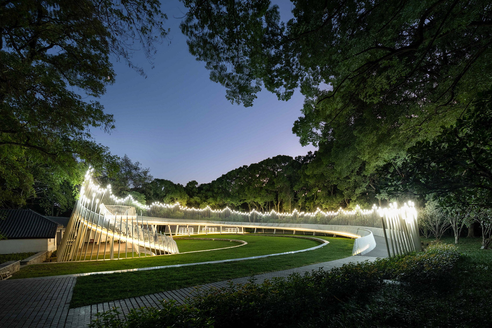 Deyou Amphitheater by UAO - 谷德设计网