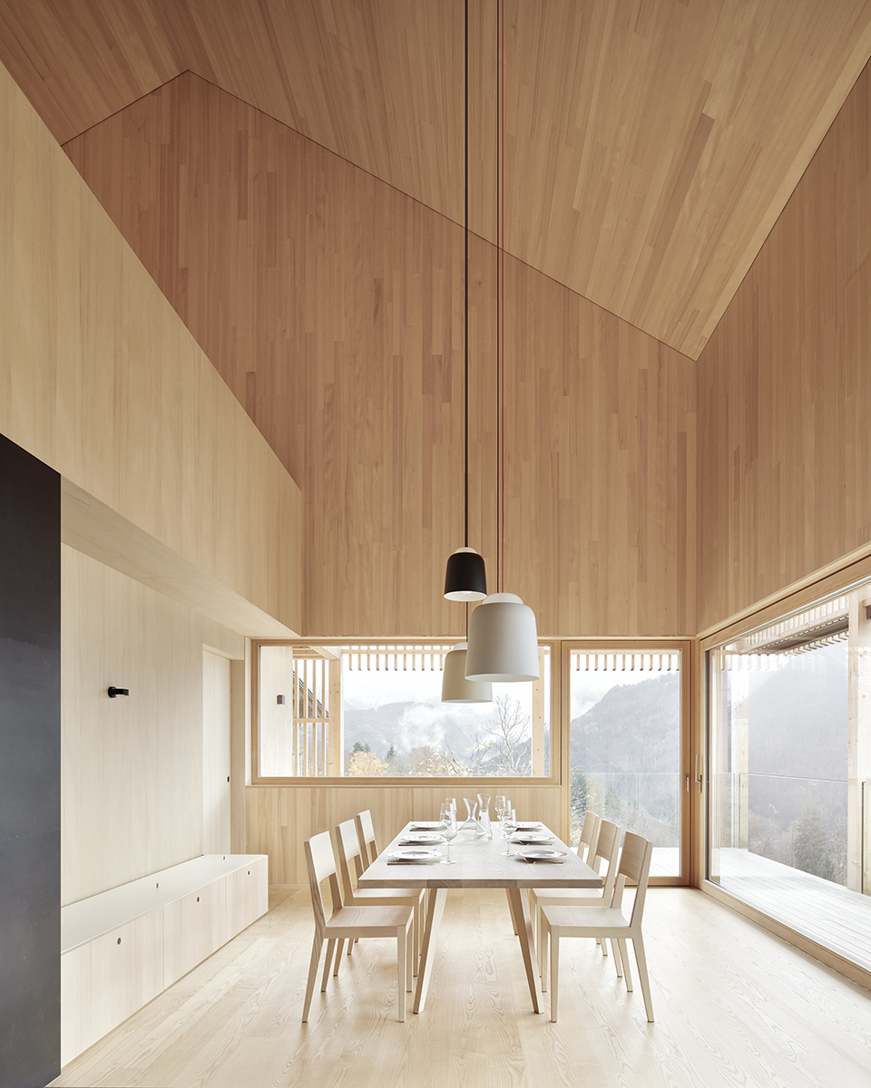 Multigenerational house with a view by MWArchitekten - 谷德设计网