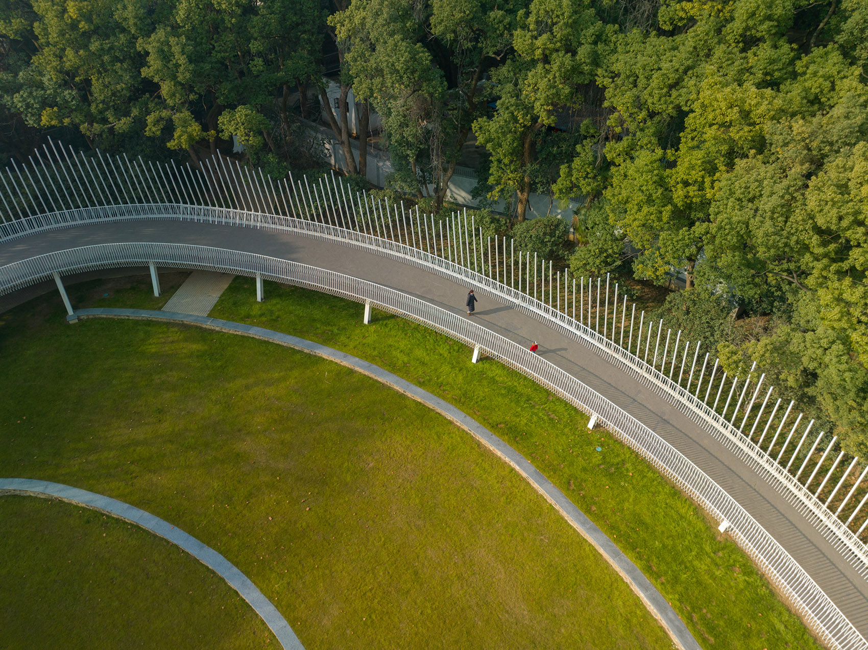 Deyou Amphitheater by UAO - 谷德设计网