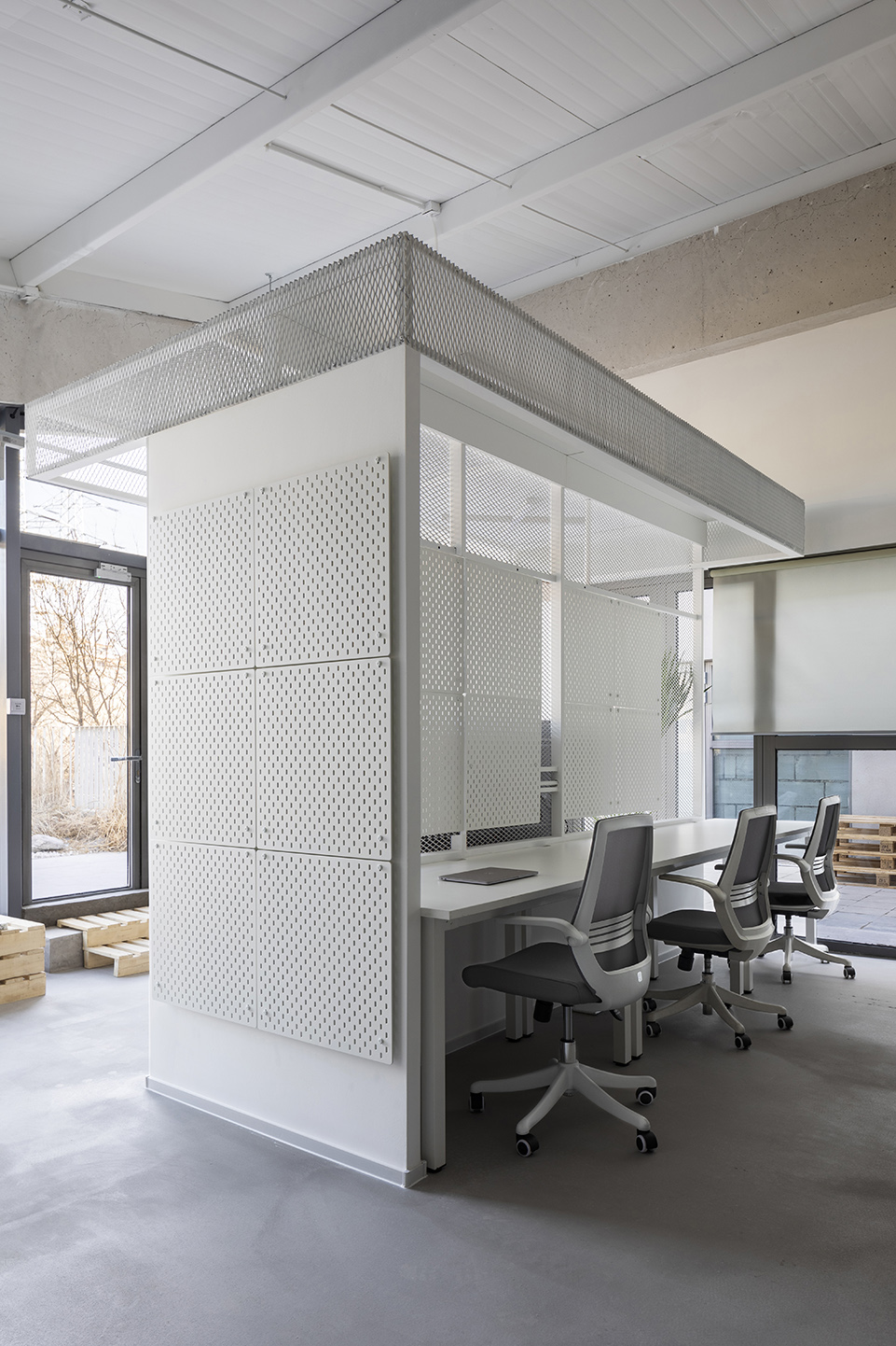 Ollie Workplace Interior Design by Within Beyond Studio - 谷德设计网