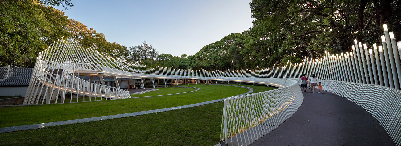 Deyou Amphitheater by UAO - 谷德设计网