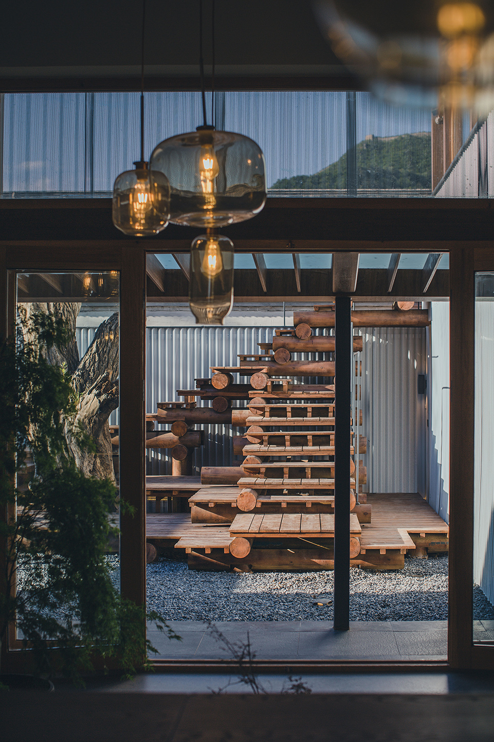 Harrierfall – Beacon Tower in My Yard by DL Atelier - 谷德设计网