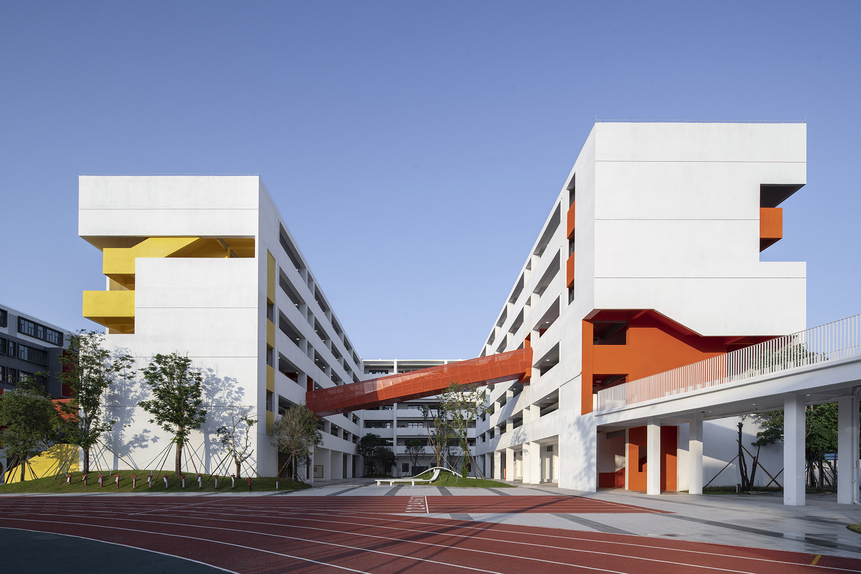 Nanhai Guicheng Jingui High School by Atelier cnS - 谷德设计网