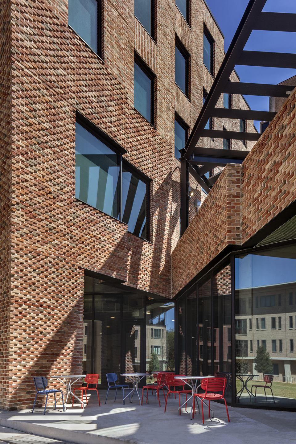Sid Richardson Residential College, Houston by Barkow Leibinger - 谷德设计网
