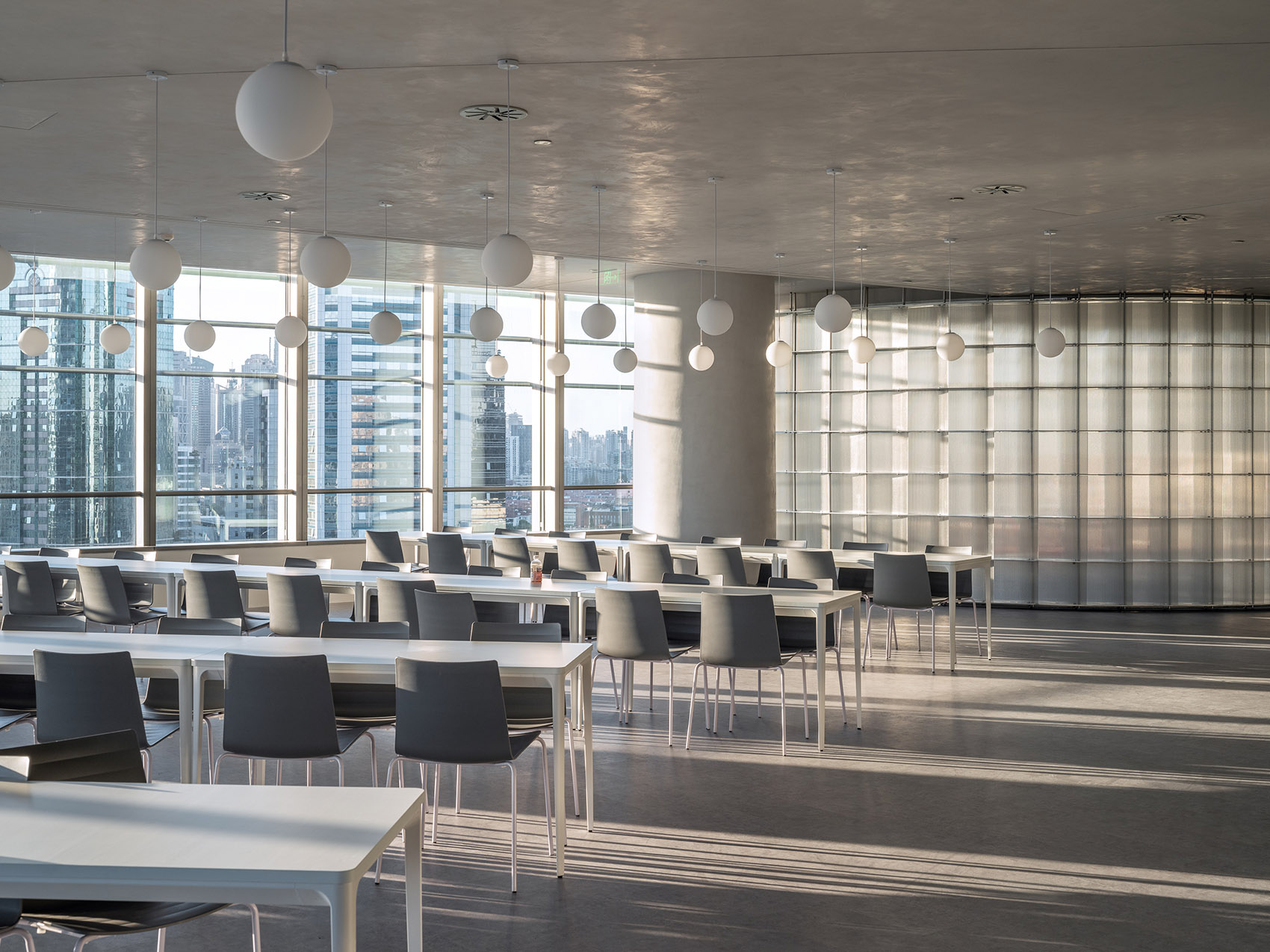 Winding frames of light, Shanghai, China by HCCH Studio - 谷德设计网