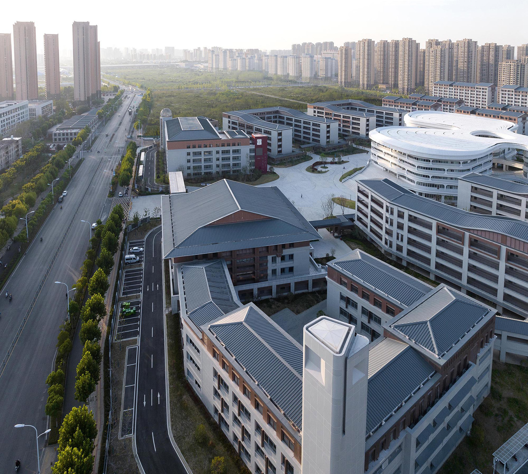 The East Campus of Hefei No.1 High School by UAD - 谷德设计网