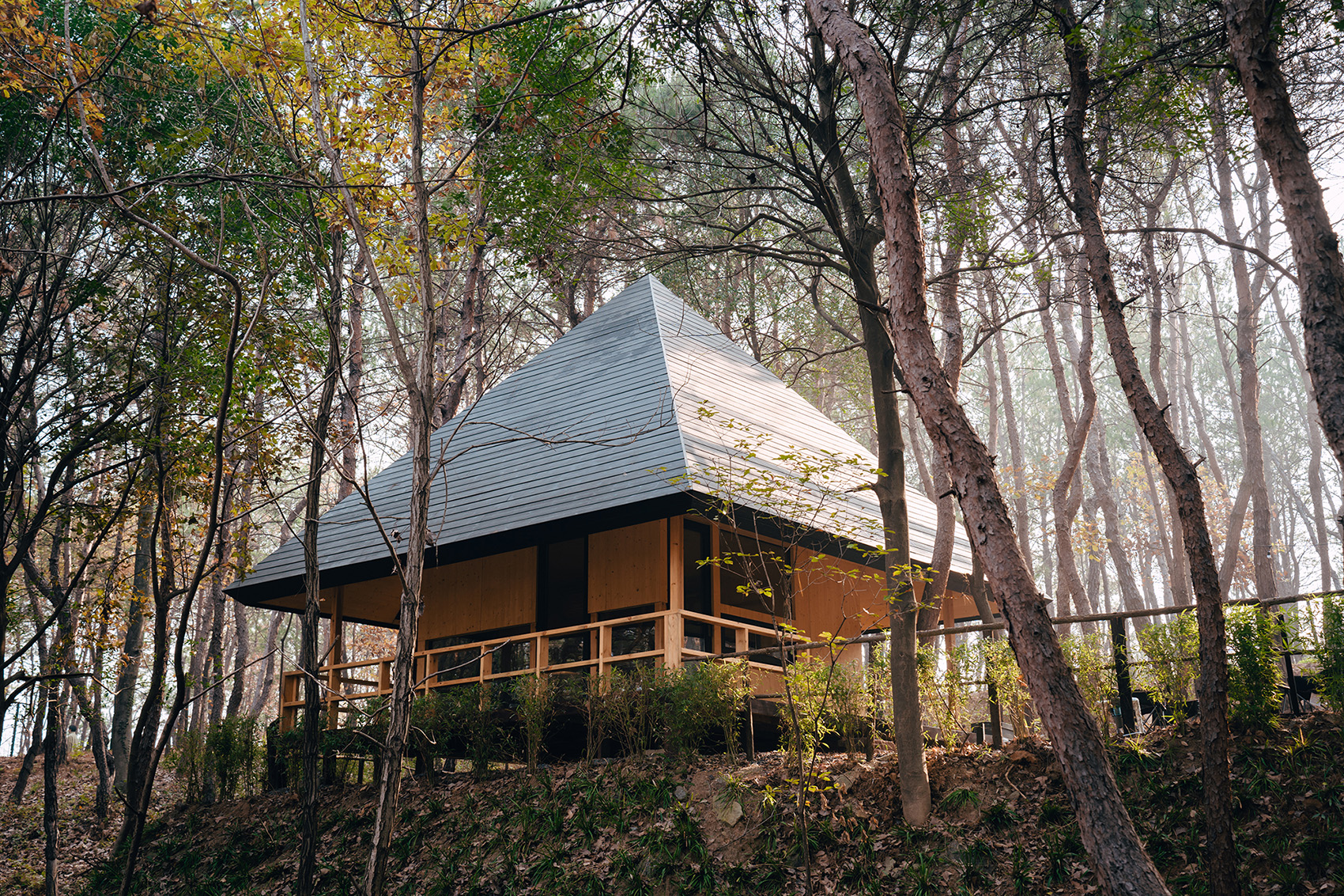 Wild Home #96# – The Pyramid Cabin, China by Wiki World & Advanced ...