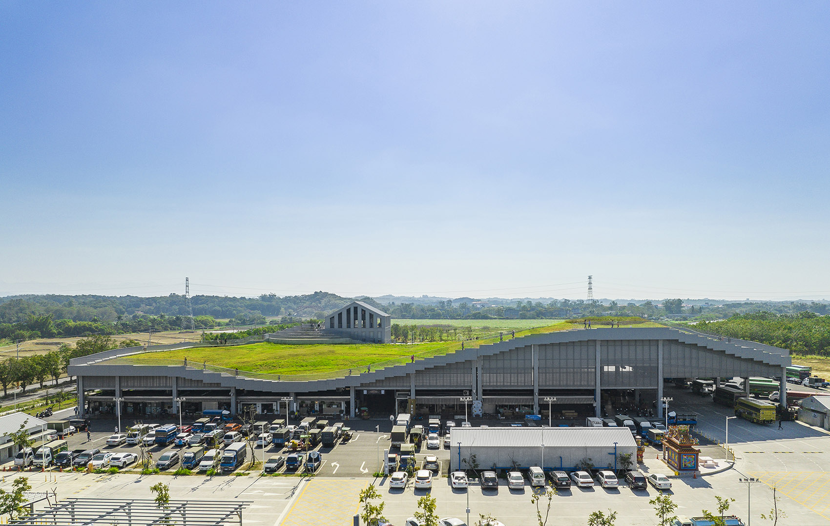 MVRDV completes wholesale market in Tainan with publicly accessible ...