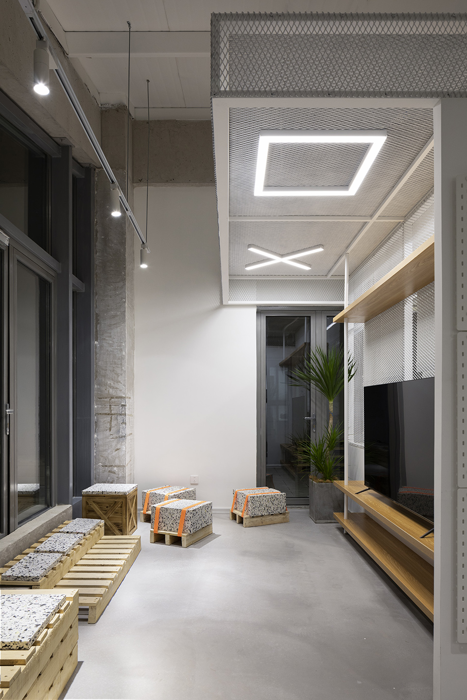 Ollie Workplace Interior Design by Within Beyond Studio - 谷德设计网