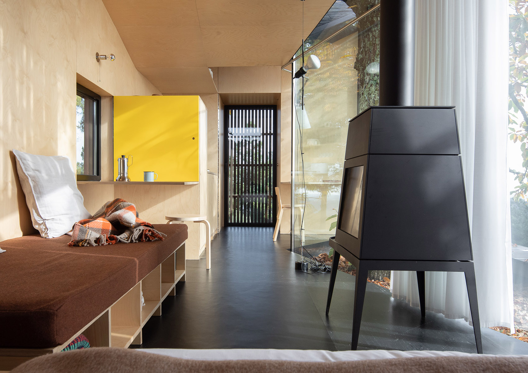 Chestnut House by João Mendes Ribeiro Architect - 谷德设计网